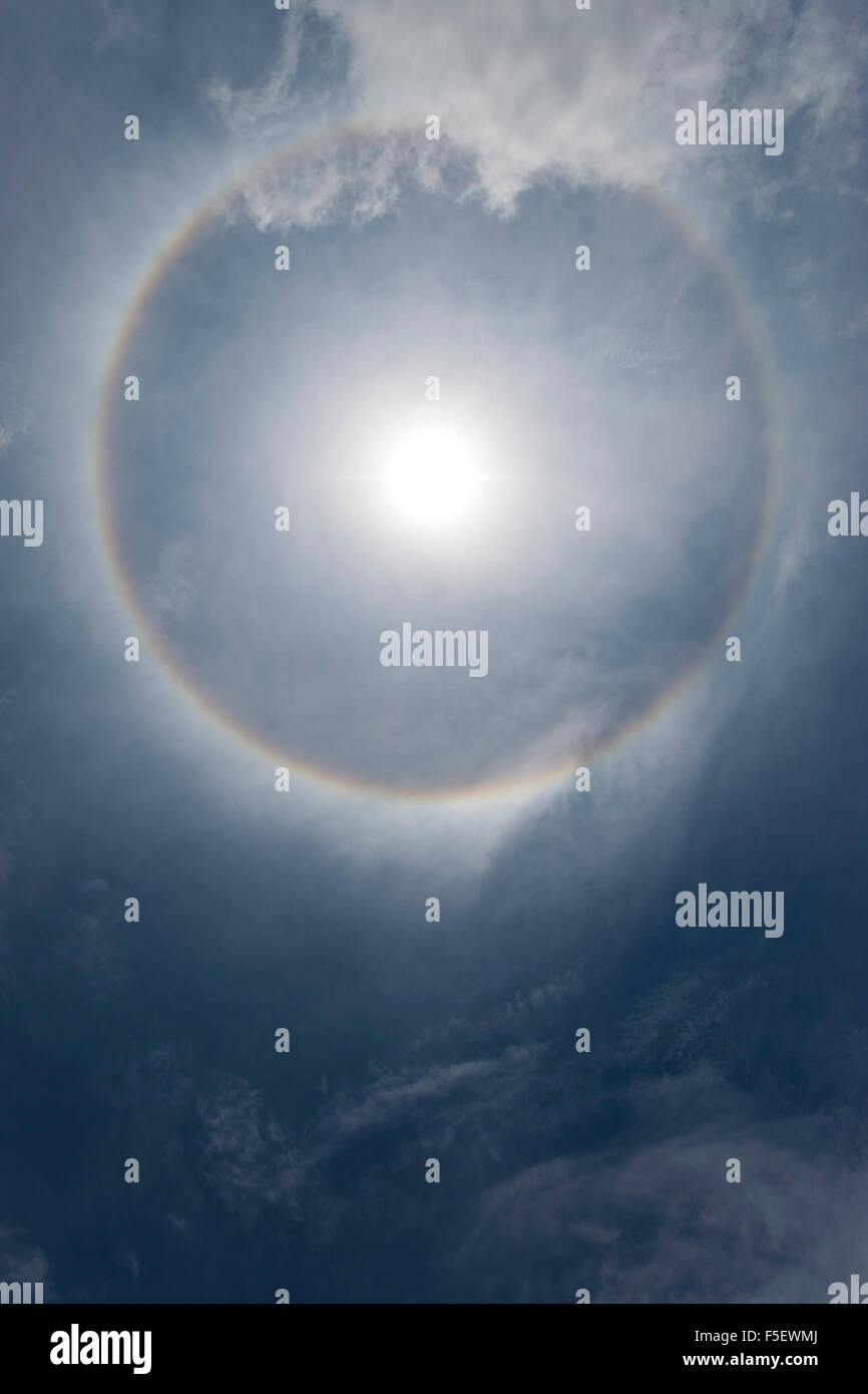 Solar spectrum hi-res stock photography and images - Alamy
