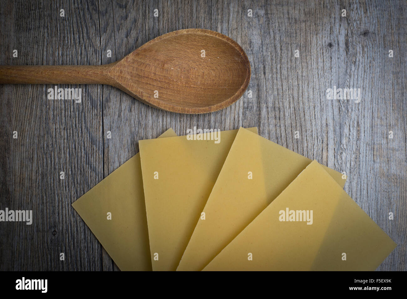 Lasagne dried sheets of pasta Stock Photo - Alamy
