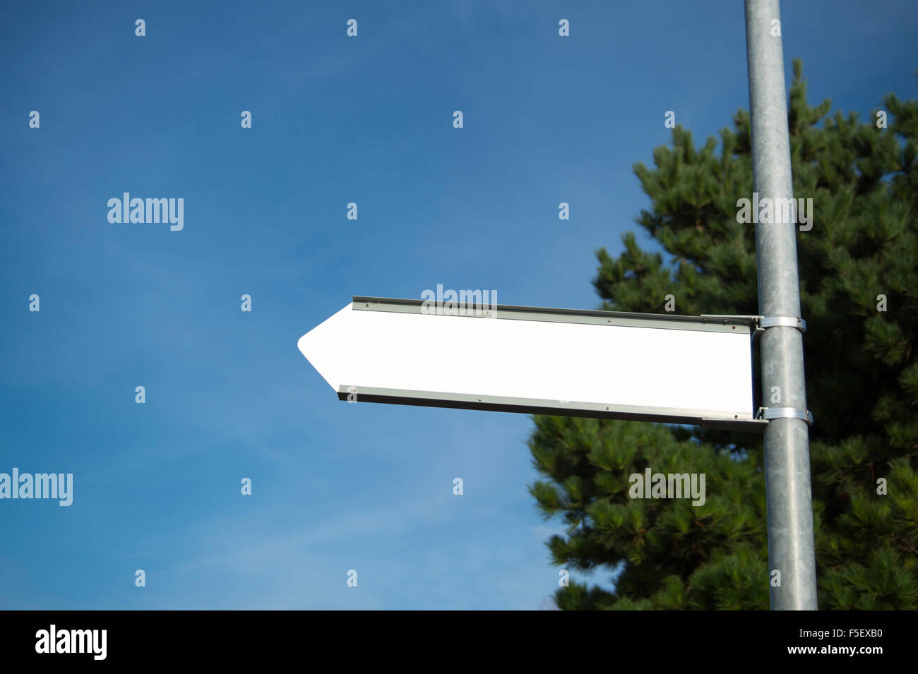 Direction sign board and empty sign board hi-res stock photography and ...