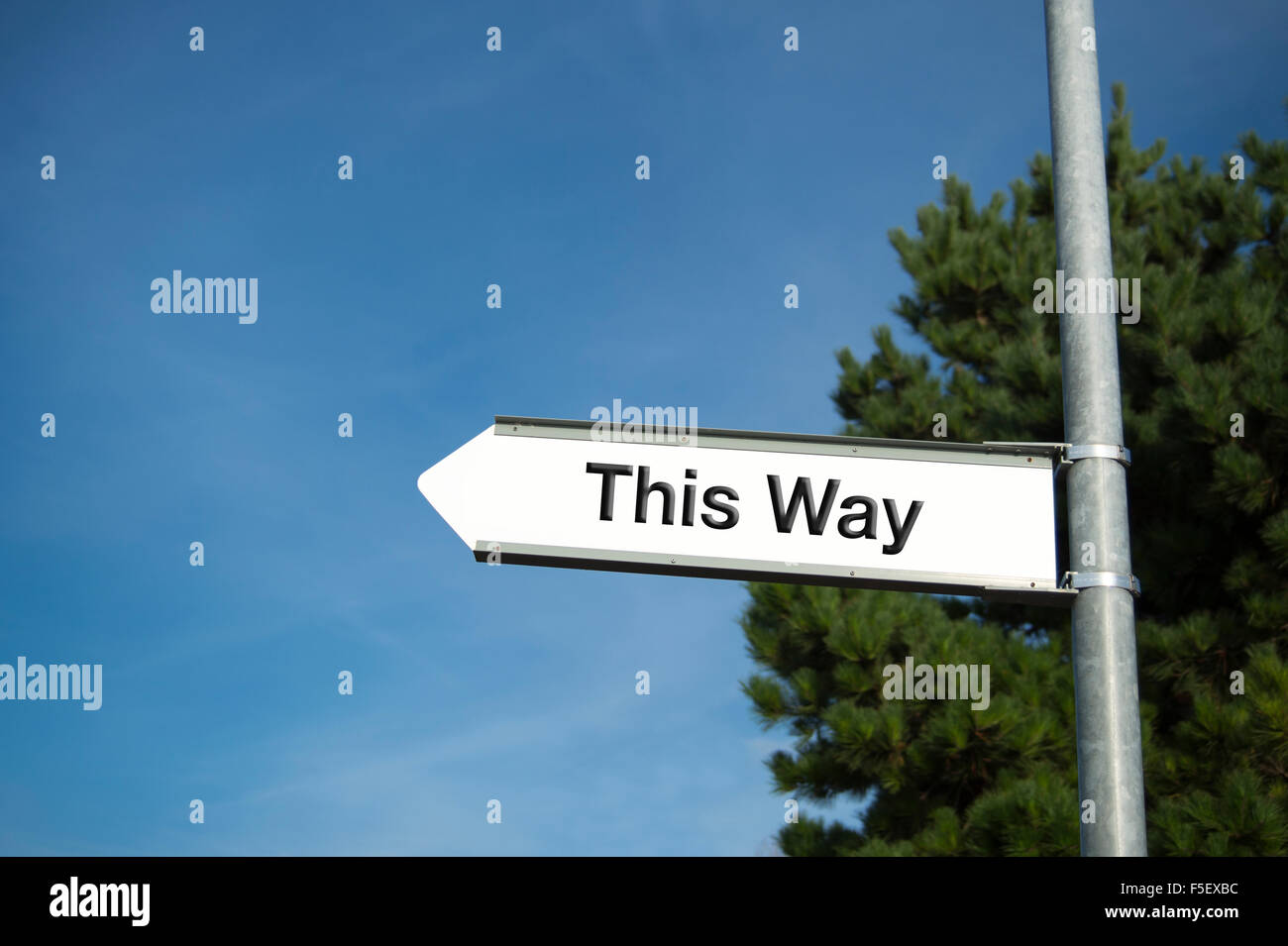 Signboard roadside arrow symbol hi-res stock photography and images - Alamy