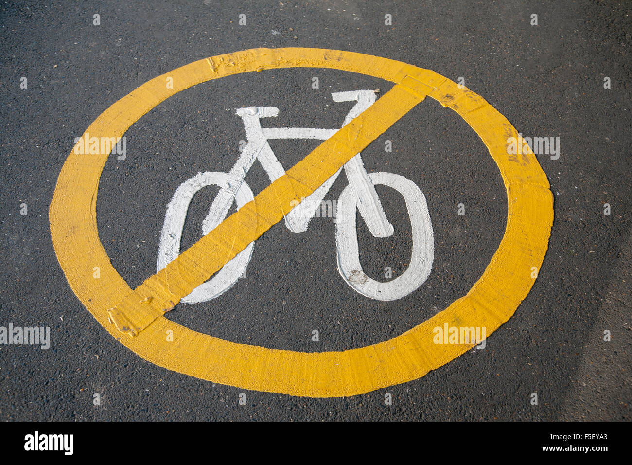 Bike Ban Sign in Urban Setting Stock Photo - Alamy