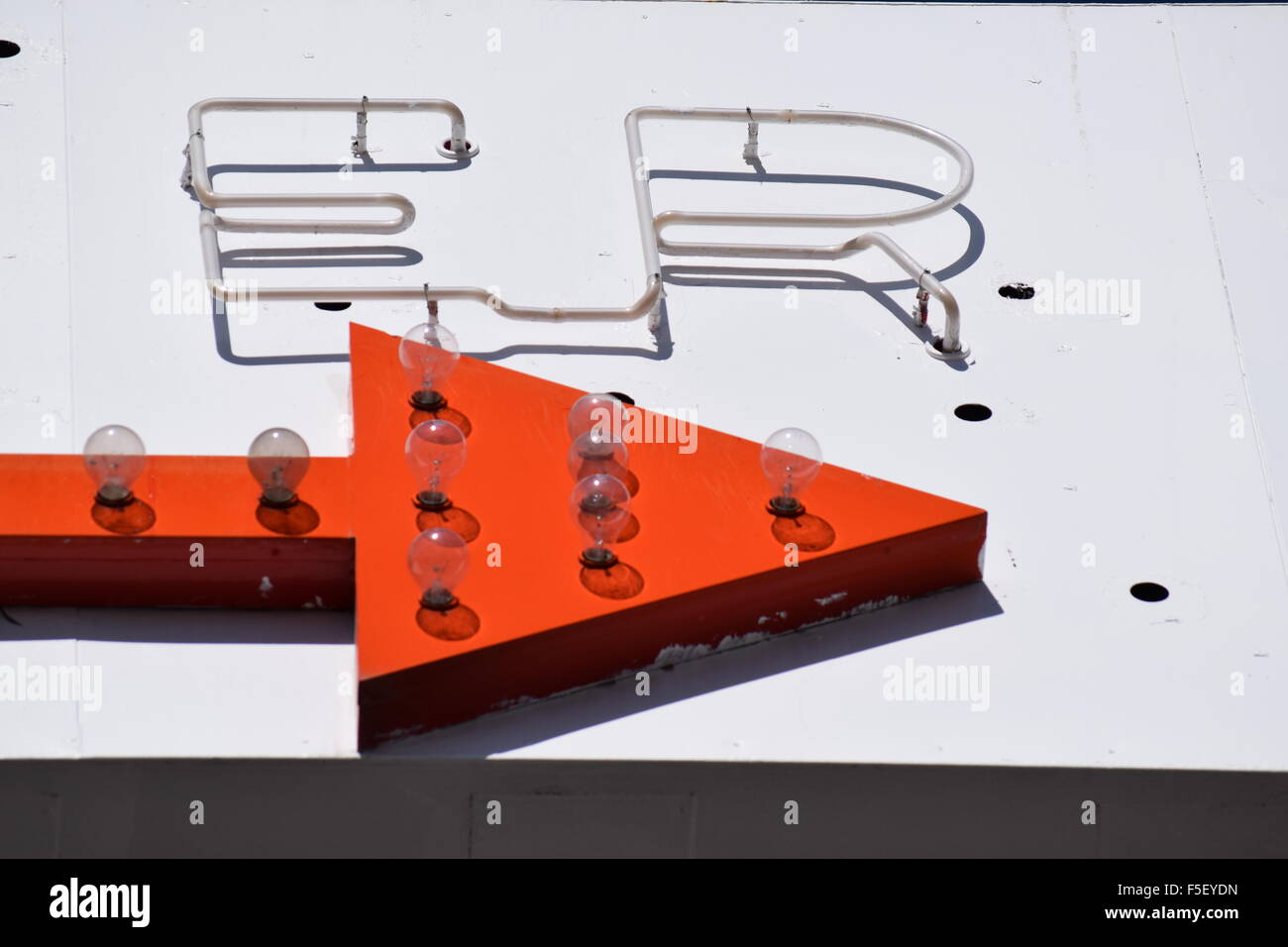 Pointing arrow hi-res stock photography and images - Alamy