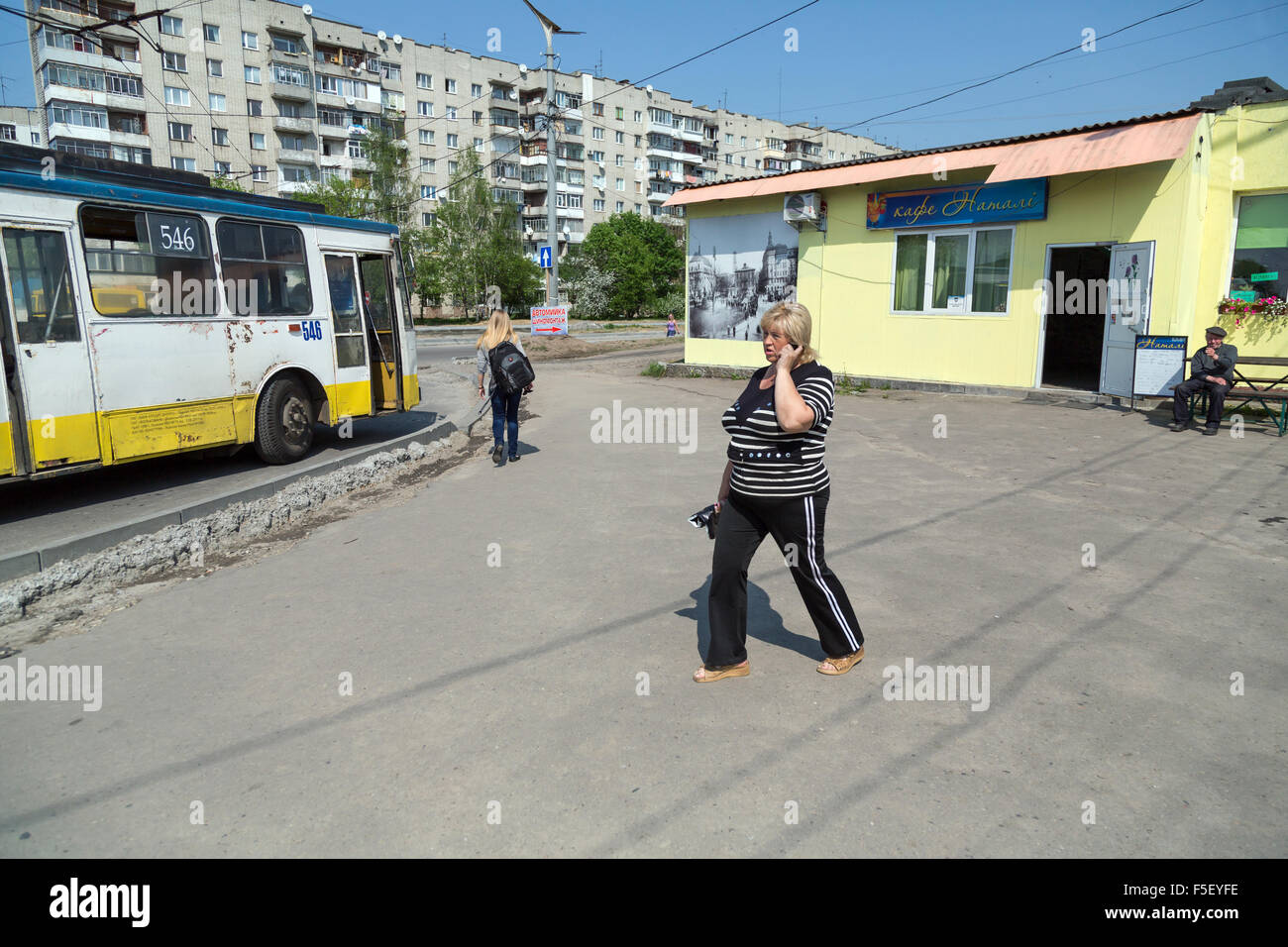 Bus stop in suburban landscape hi-res stock photography and images - Alamy