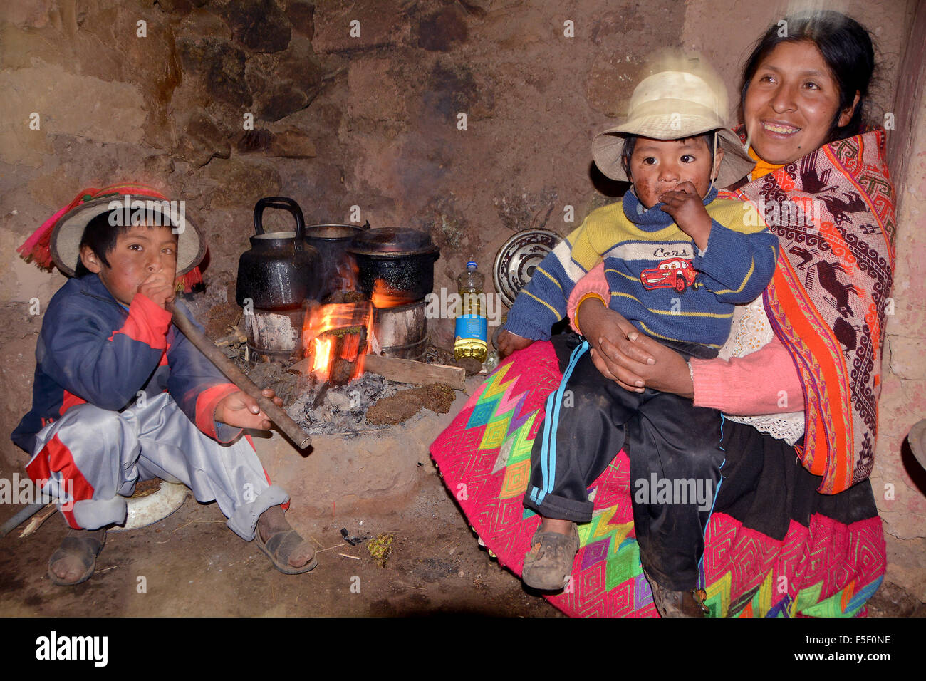 Native Peruvians High Resolution Stock Photography and Images - Alamy