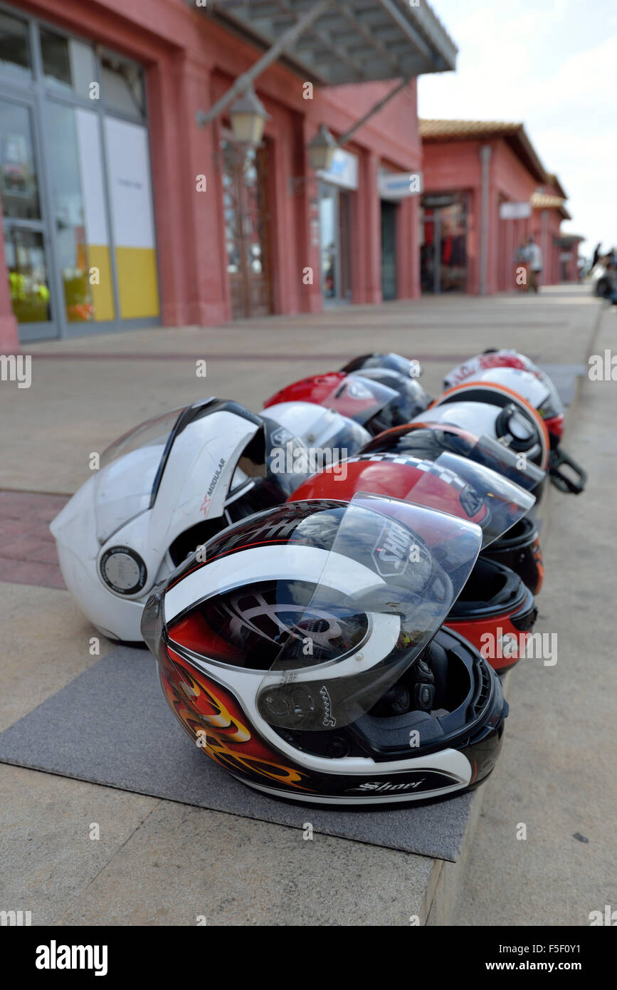 Line lined hi-res stock photography and images - Alamy