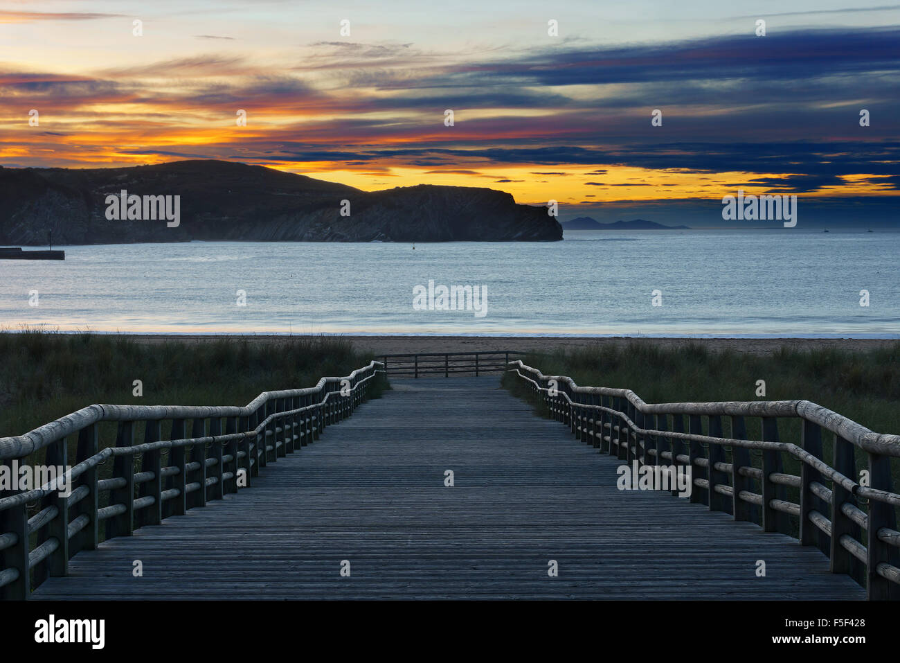 Wooden path sunset beach hi-res stock photography and images - Alamy