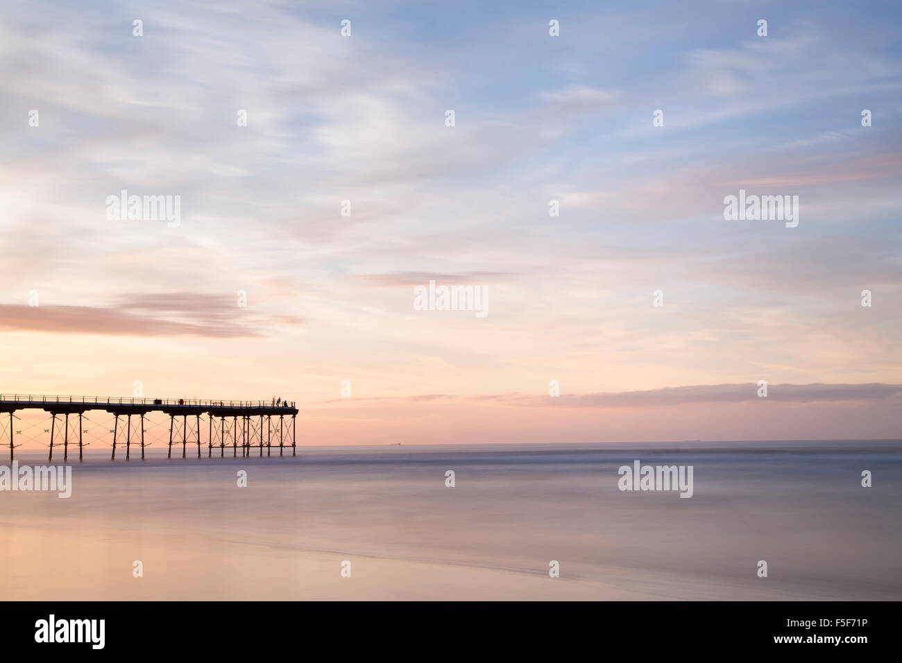 Saltburn pier hi-res stock photography and images - Alamy