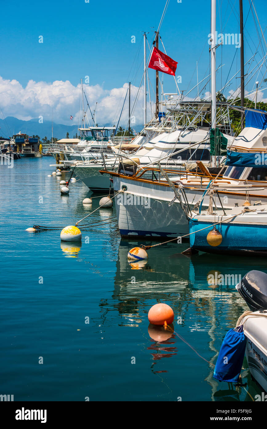 Lahaina port hi-res stock photography and images - Alamy