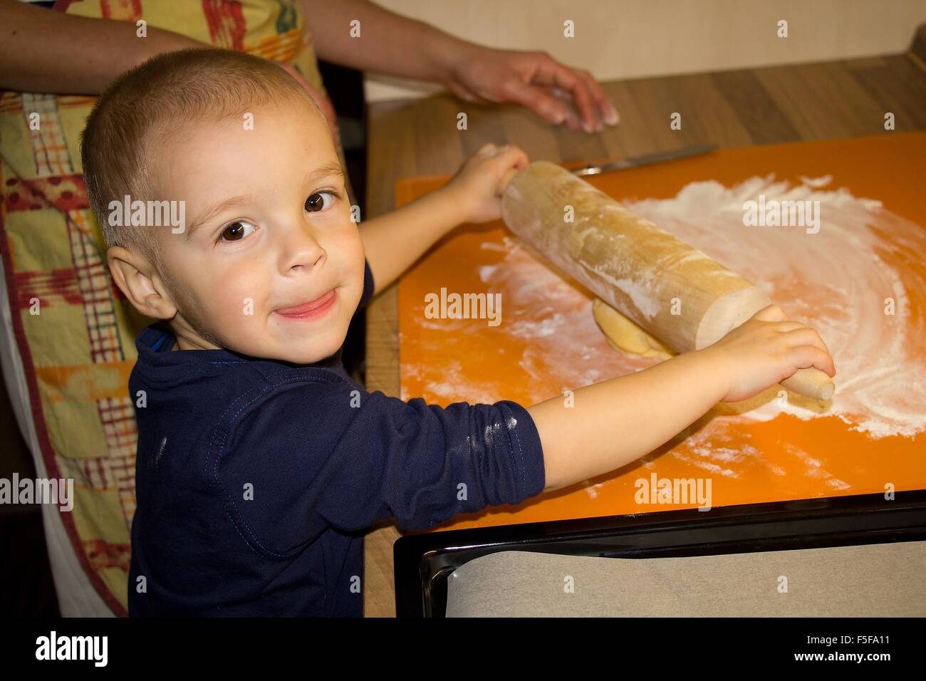 Cooking cookies boy hi-res stock photography and images - Alamy