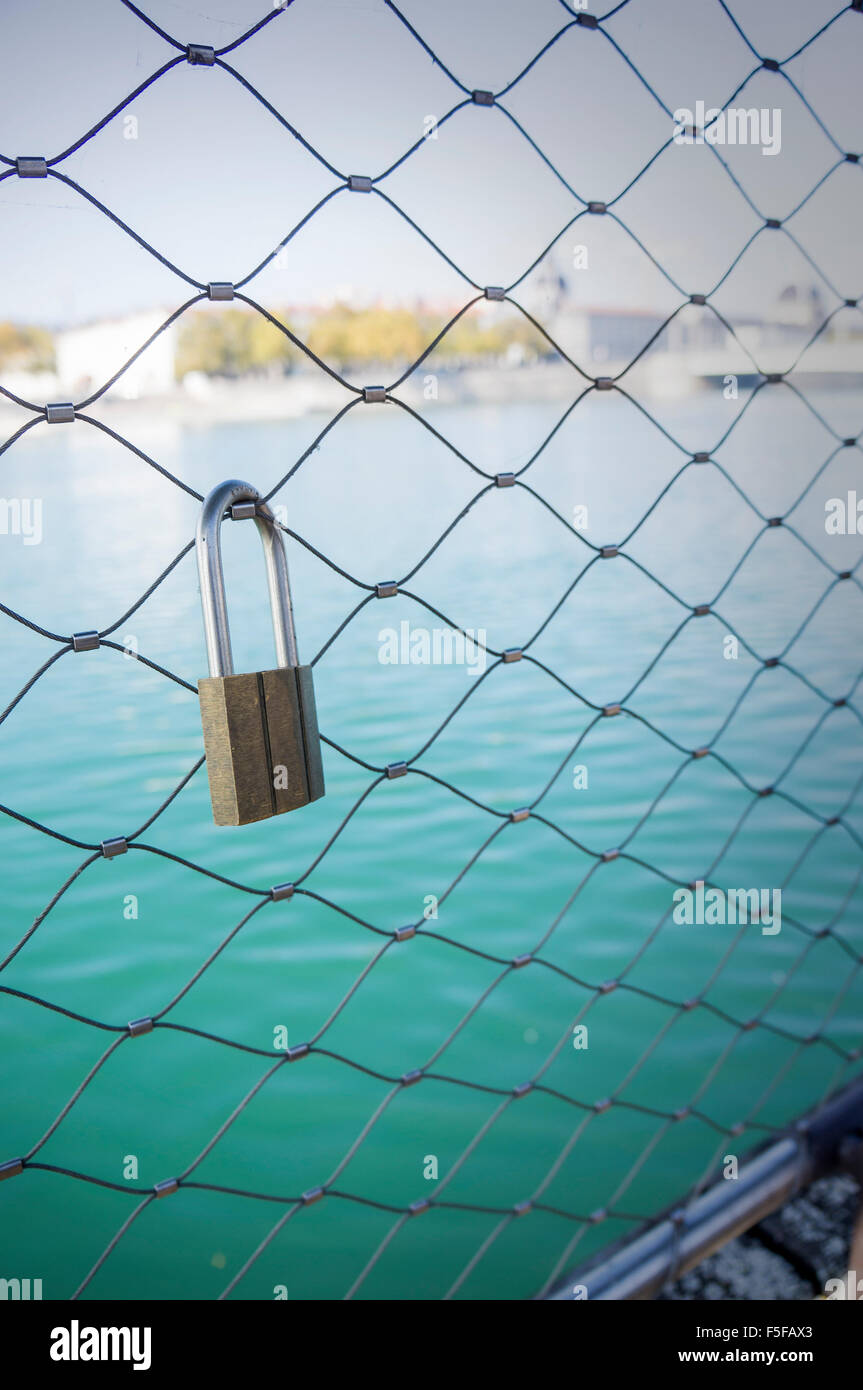 Memory lock hi-res stock photography and images - Alamy