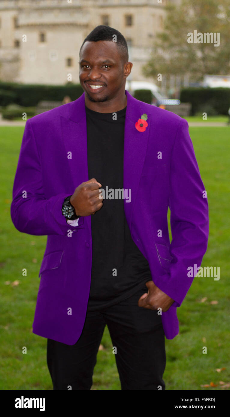 London, UK. 3rd November 2015. Undefeated heavyweight boxer Dillian ...