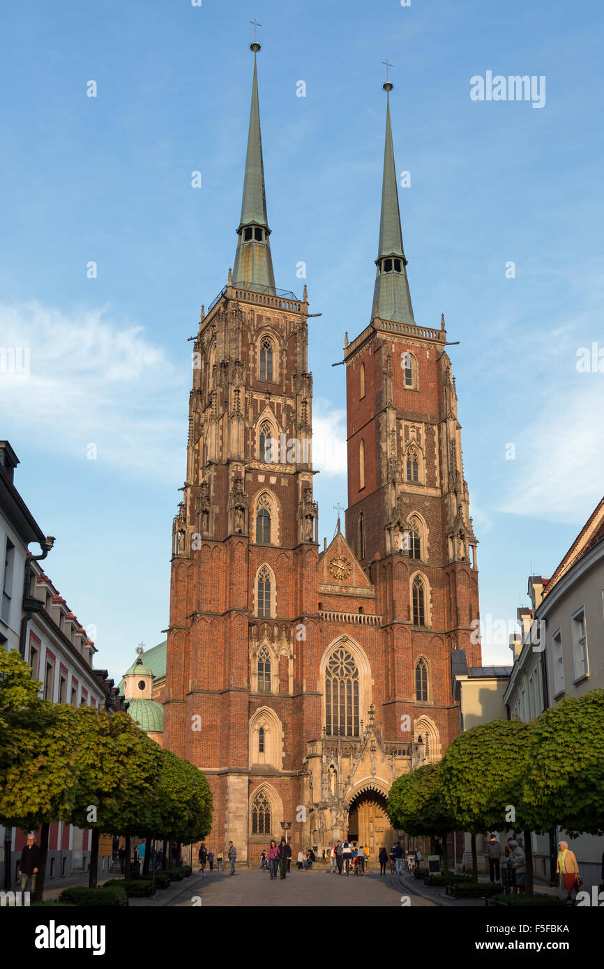 Wroclaw, Poland, the Wroc aw Cathedral Stock Photo - Alamy
