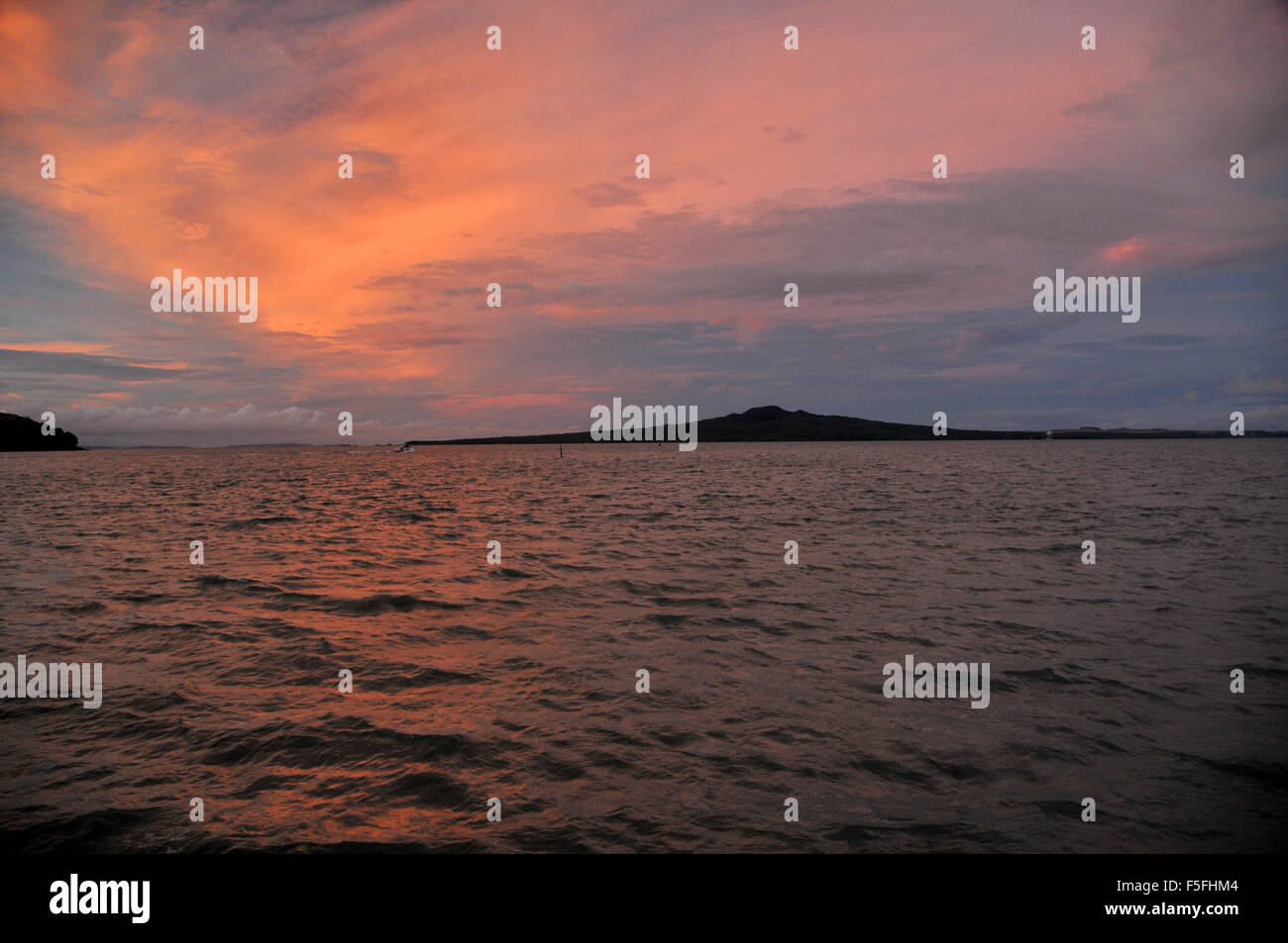 Rangitoto auckland hi-res stock photography and images - Alamy