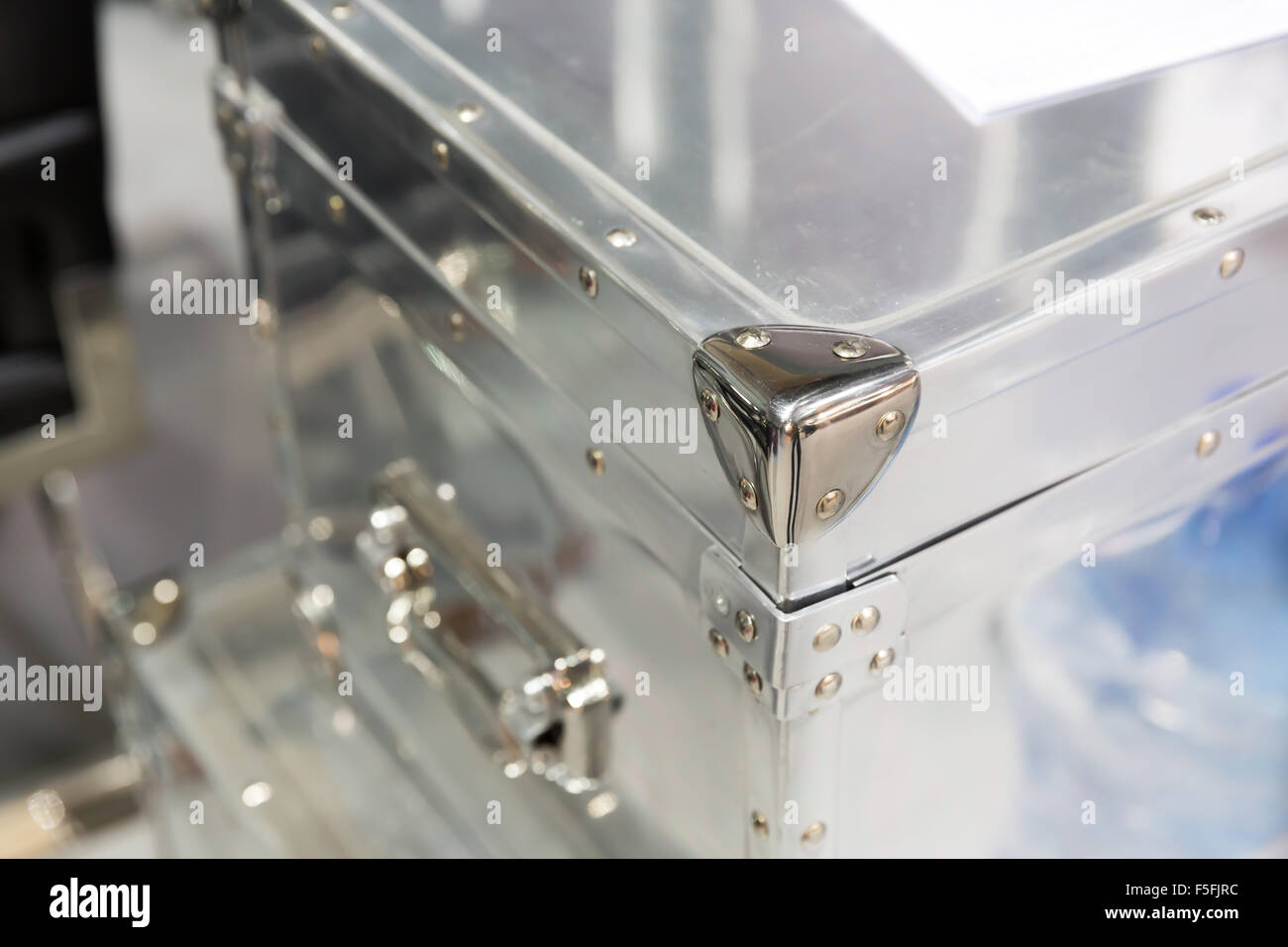 Corner of box hi-res stock photography and images - Alamy