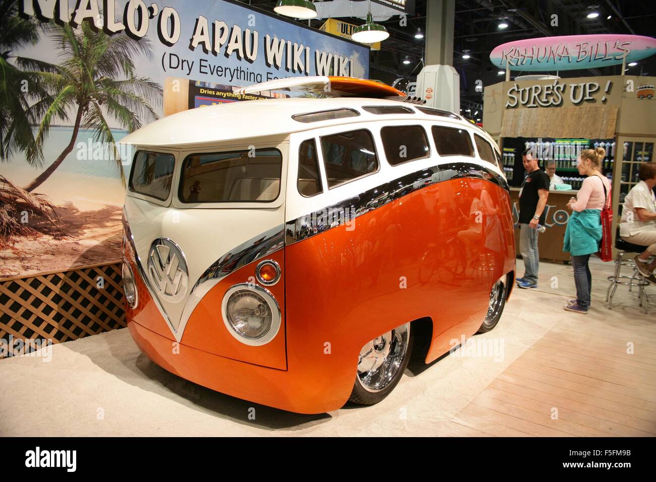 Las Vegas, NV, USA. 3rd Nov, 2015. Surf Seeker Custom Volkswagon Mini ...