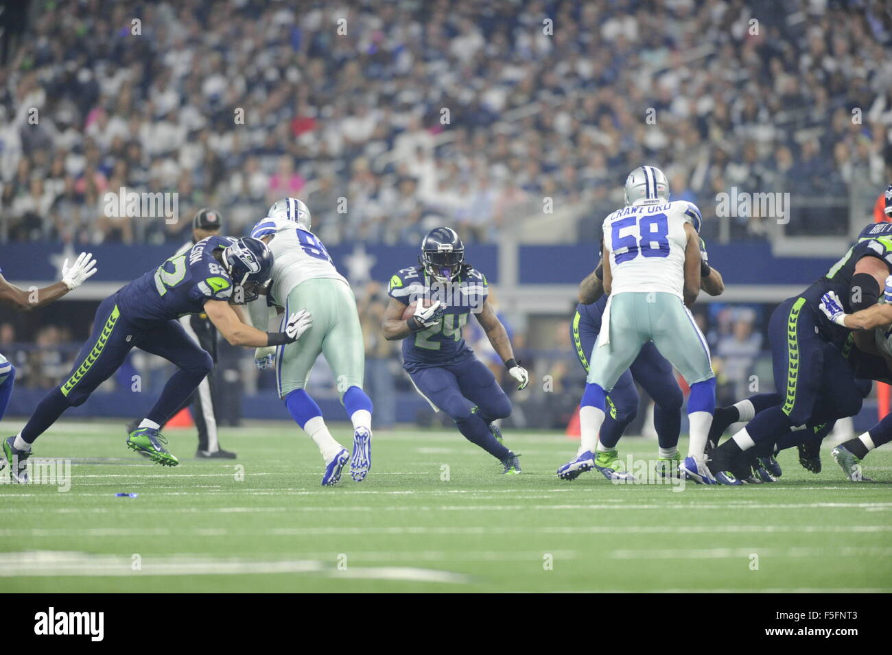 November 1, 2015: Seattle Seahawks running back Marshawn Lynch #24 had ...