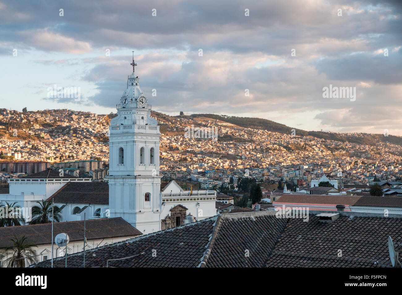 Santo domingo church quito hi-res stock photography and images - Alamy
