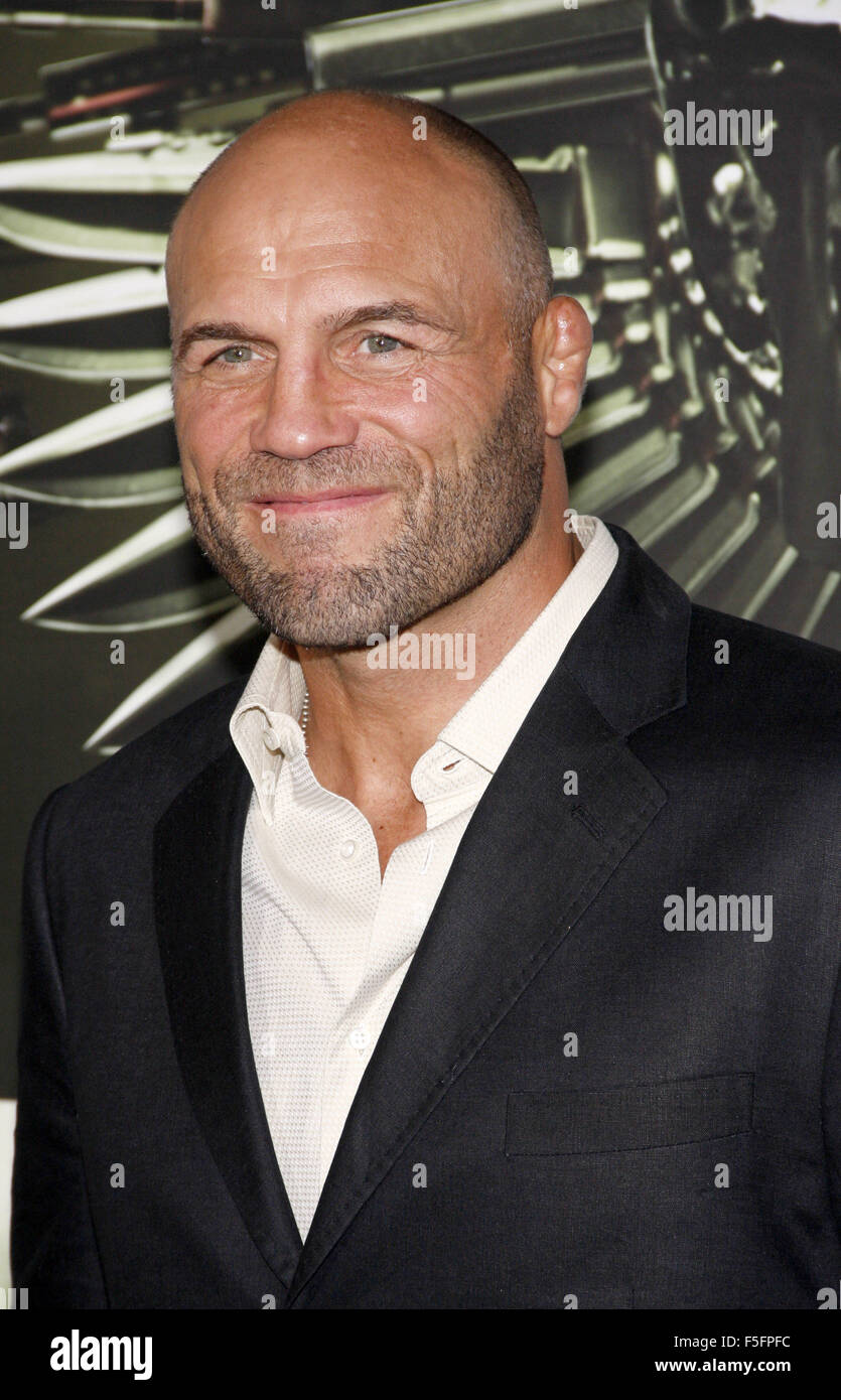 Los Angeles Mma Fighter Stock Photos & Los Angeles Mma Fighter Stock ...