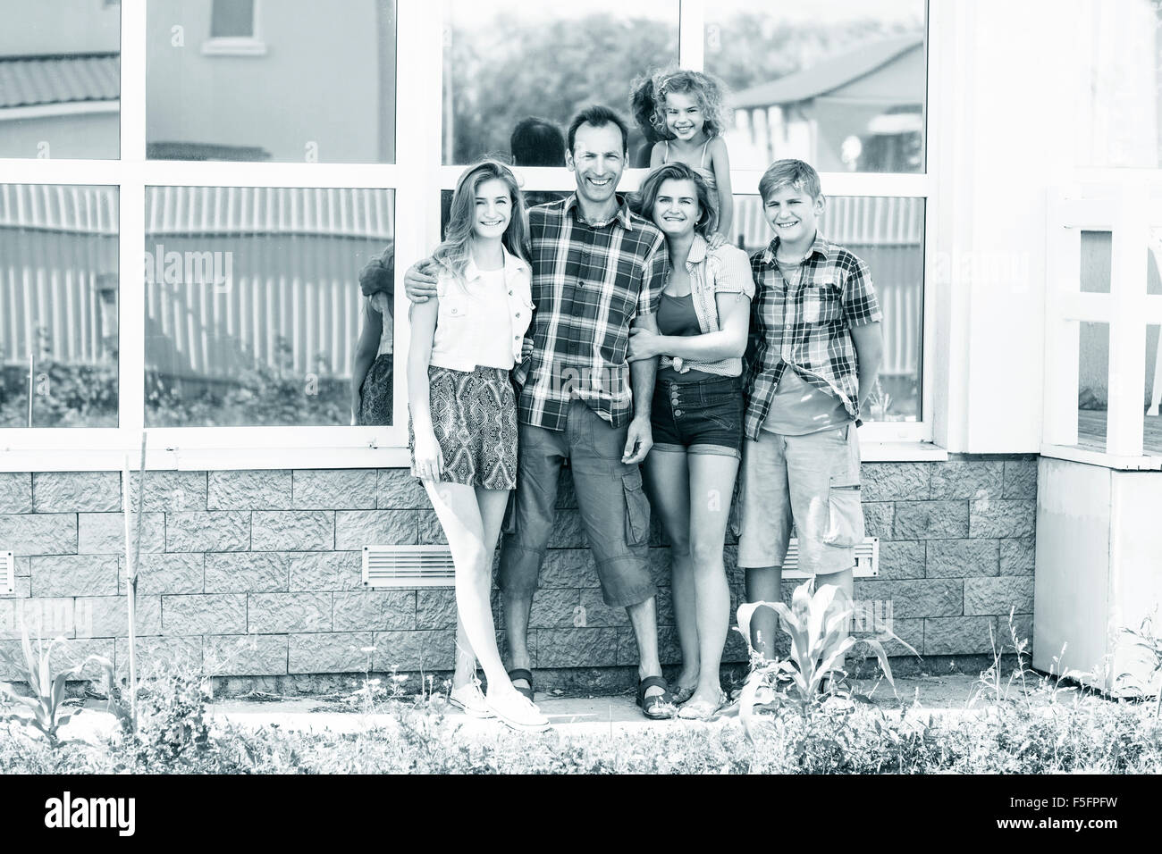 Big happy family Stock Photo - Alamy