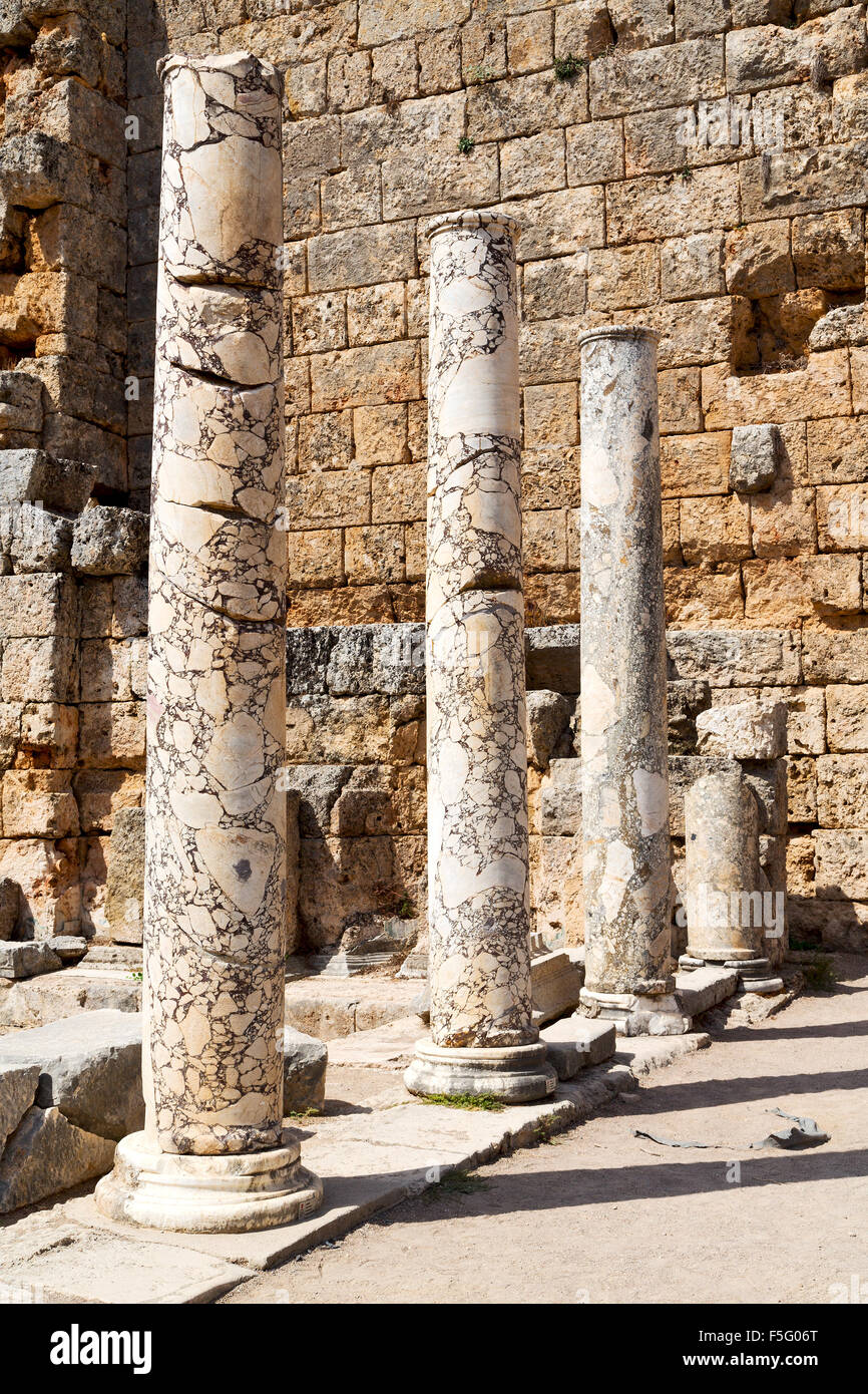 old construction in asia turkey the column and the roman temple Stock ...