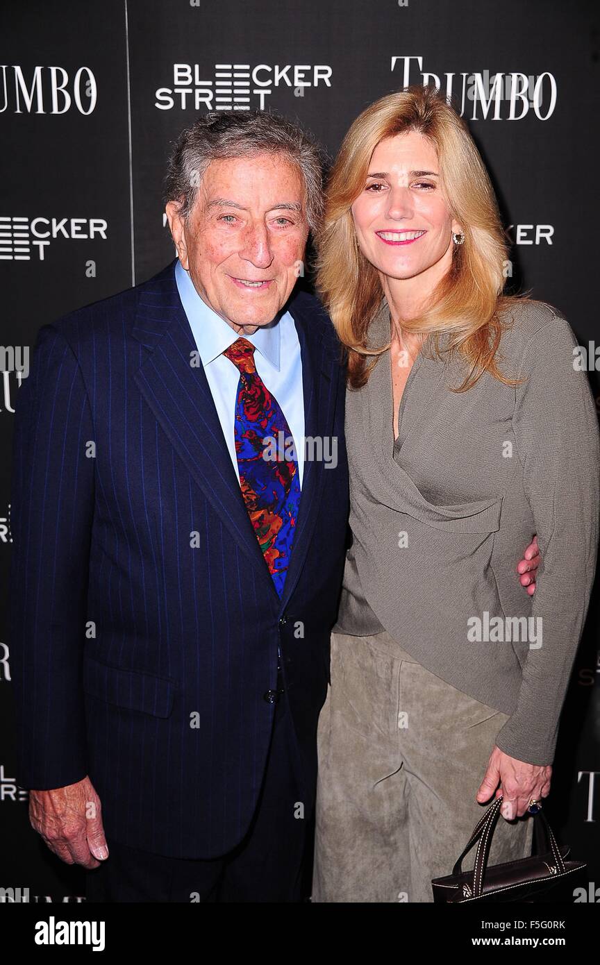 New York, NY, USA. 3rd Nov, 2015. Tony Bennett, Susan Crow at arrivals ...