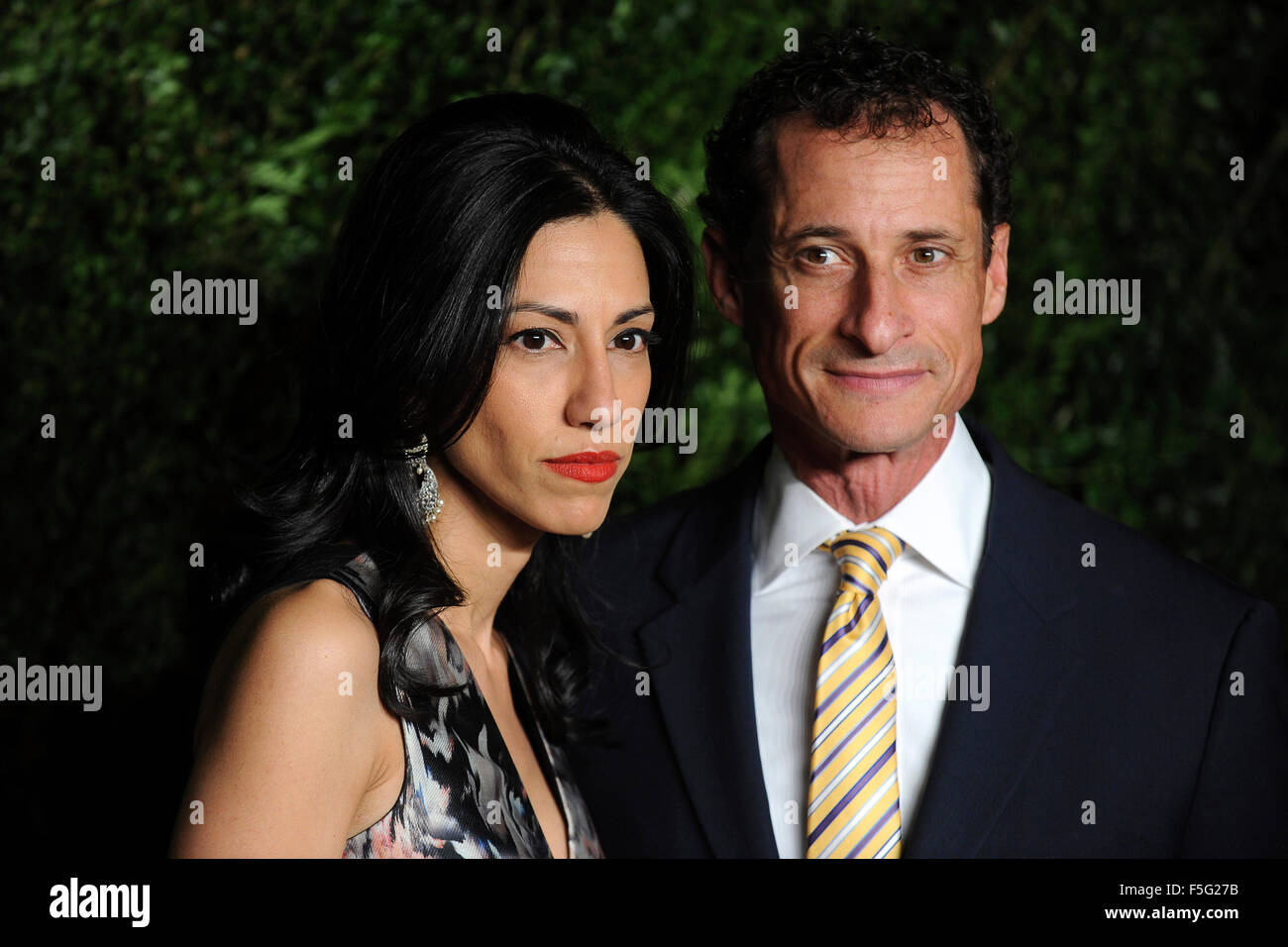 New York City. 2nd Nov, 2015. Huma Abedin (L) and Anthony Weiner attend ...
