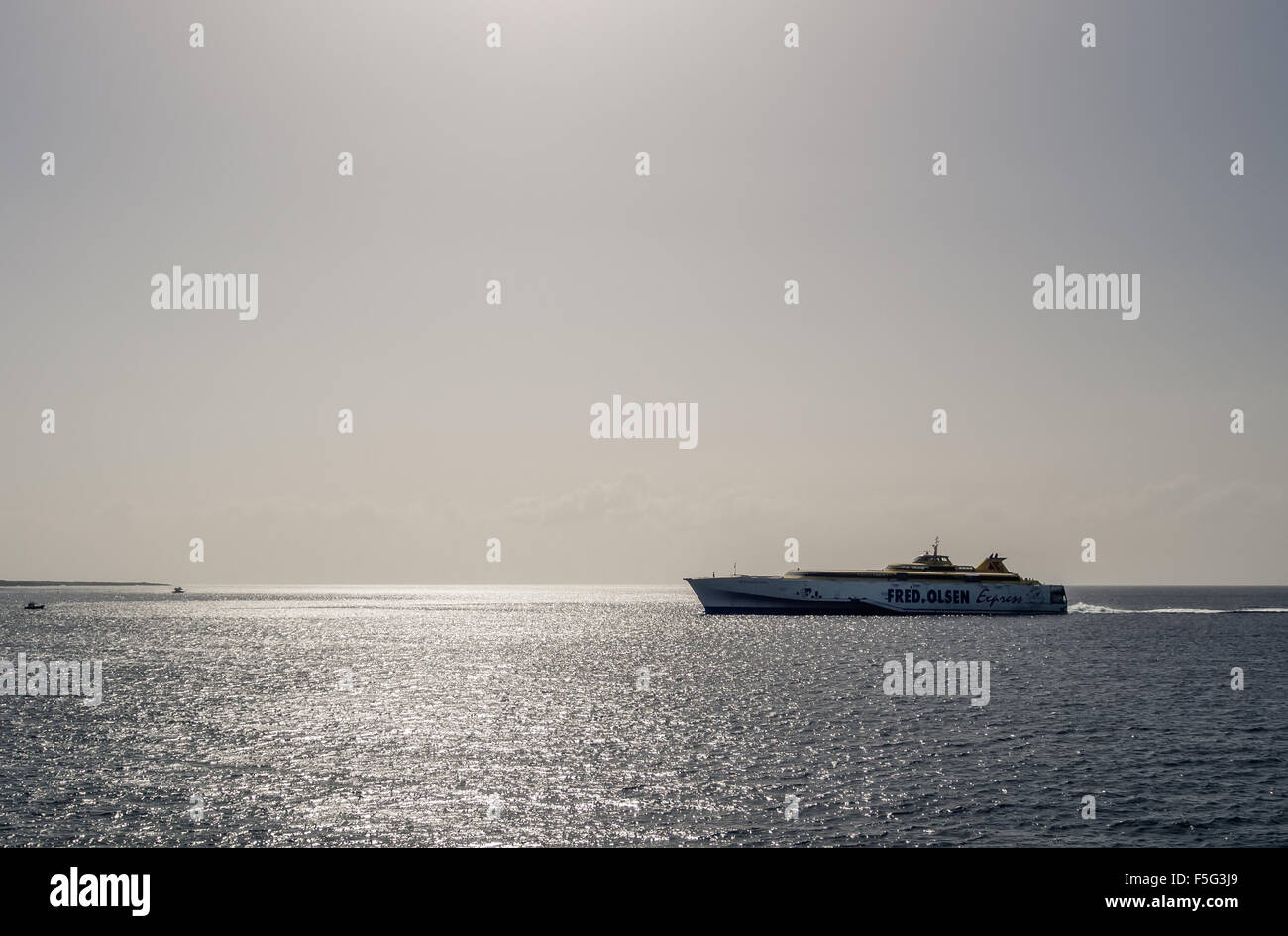 Fred olsen ferry canary islands hi-res stock photography and images - Alamy