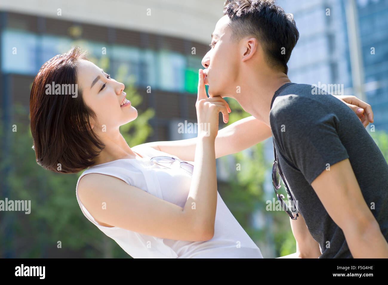 Happy young couple Stock Photo - Alamy