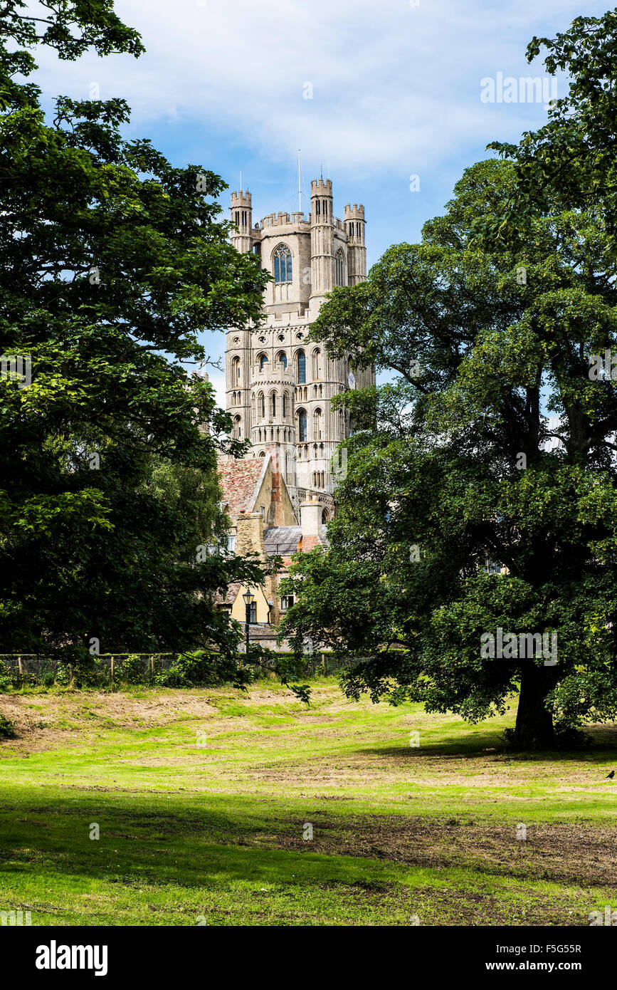Beautiful Ely Cathedral which towers over the quaint city Stock Photo ...