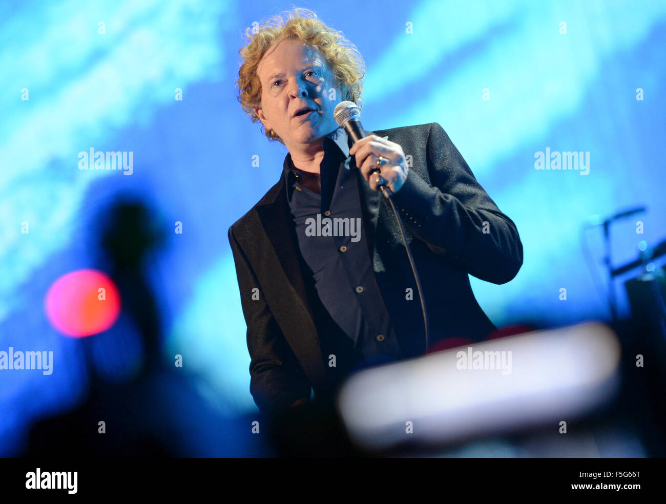 Berlin, Germany. 03rd Nov, 2015. Singer Mick Hucknall of the British ...