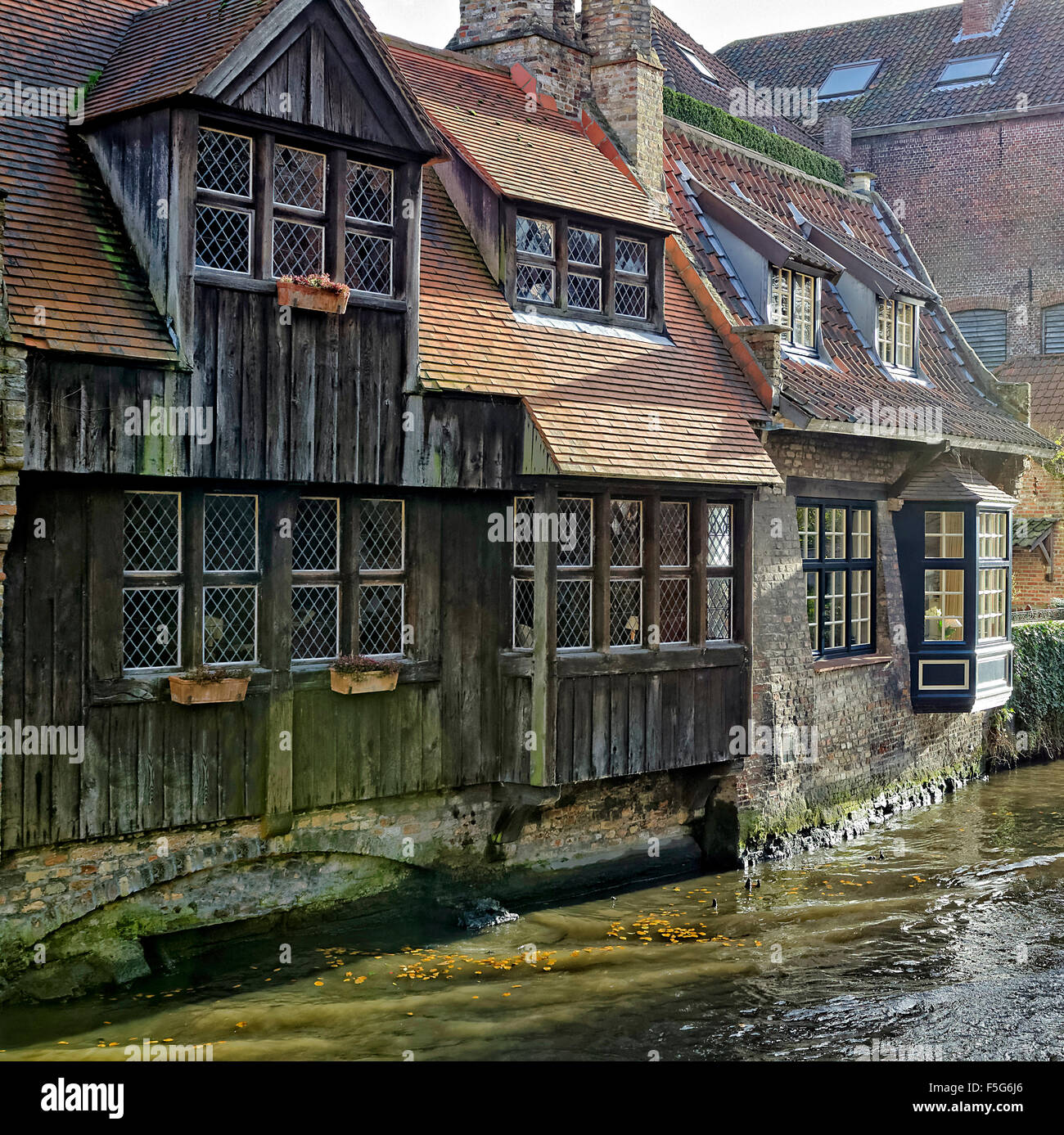 medieval canal side houses Bruges Belgium Stock Photo - Alamy