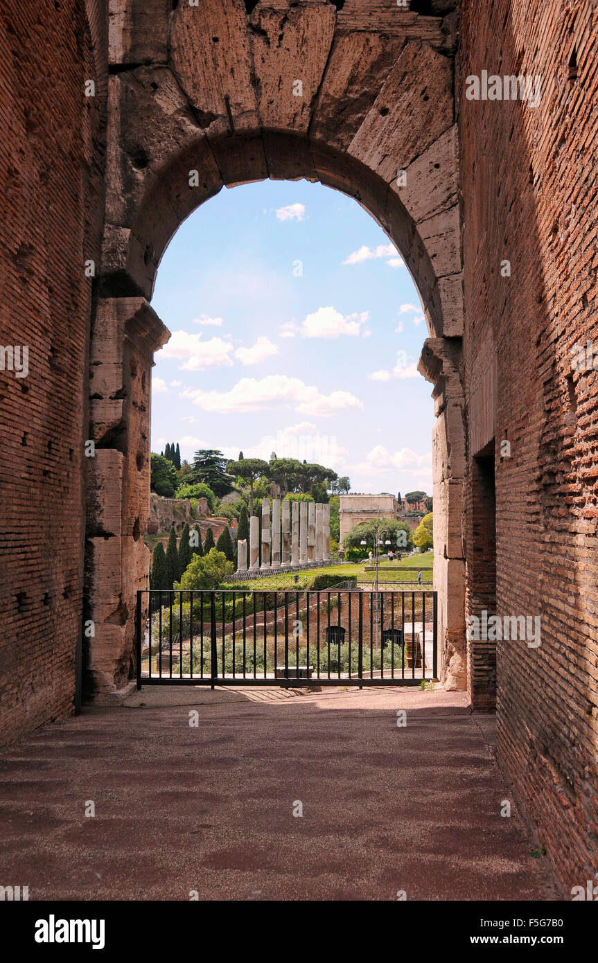 Hill overlooking ruins hi-res stock photography and images - Alamy