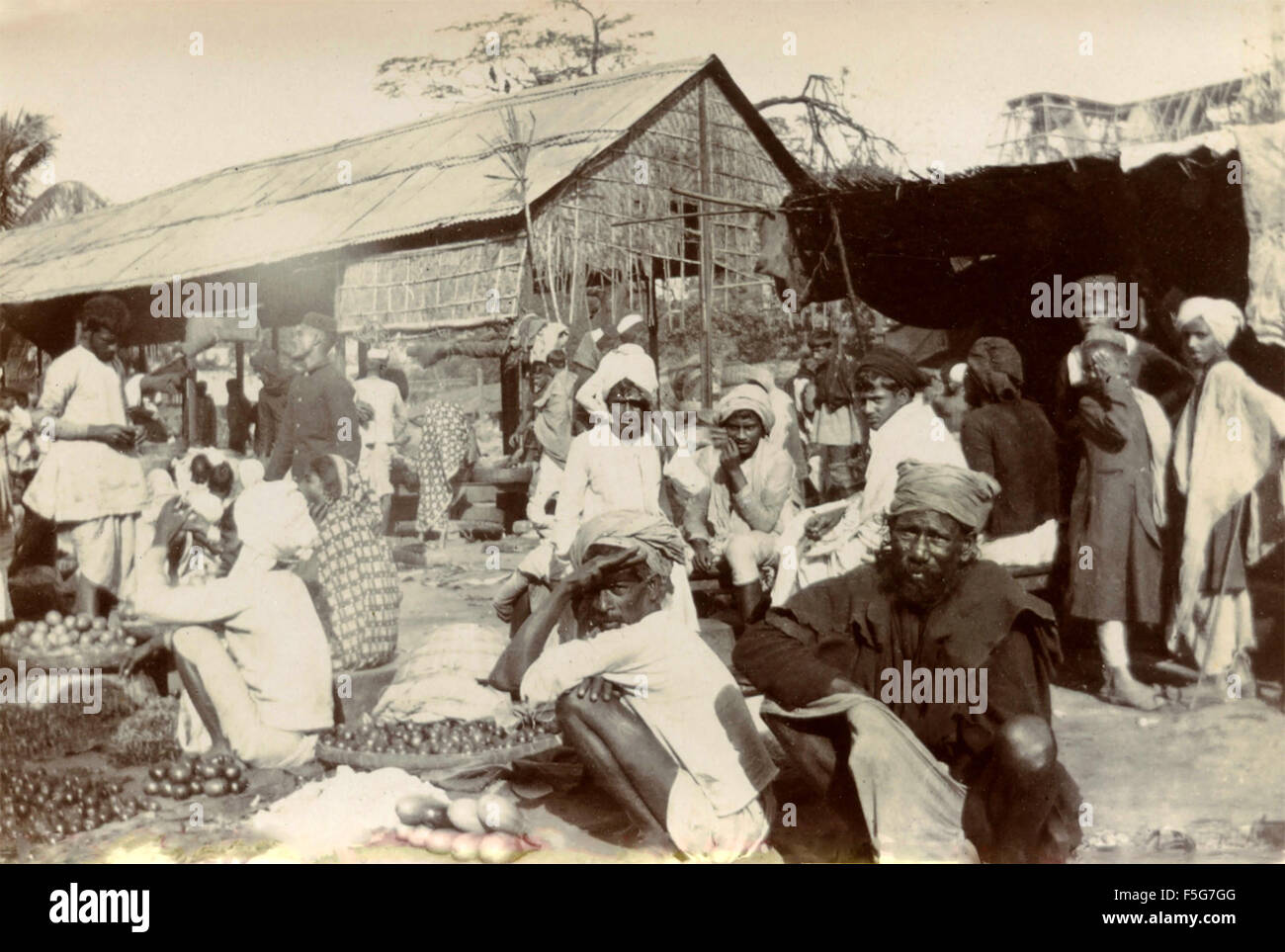 Group of Indians to the market, India Stock Photo - Alamy