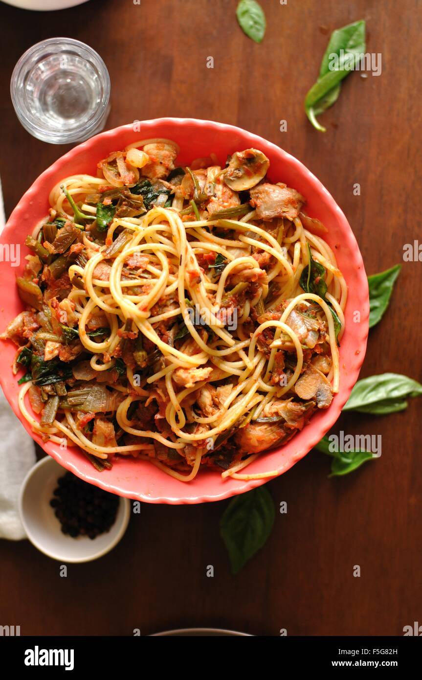 Chicken pasta hi-res stock photography and images - Alamy