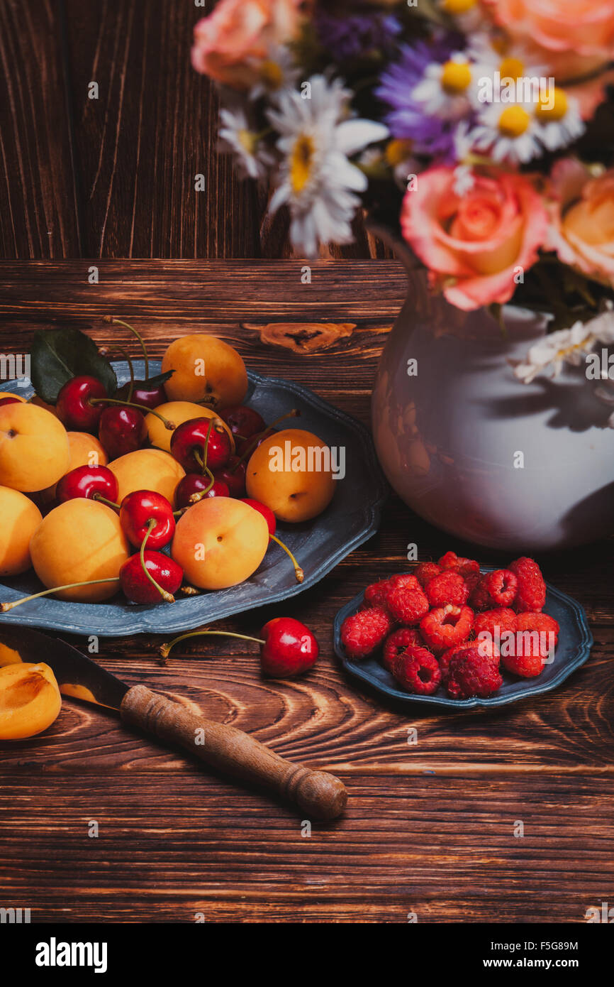 Summer still life Stock Photo - Alamy