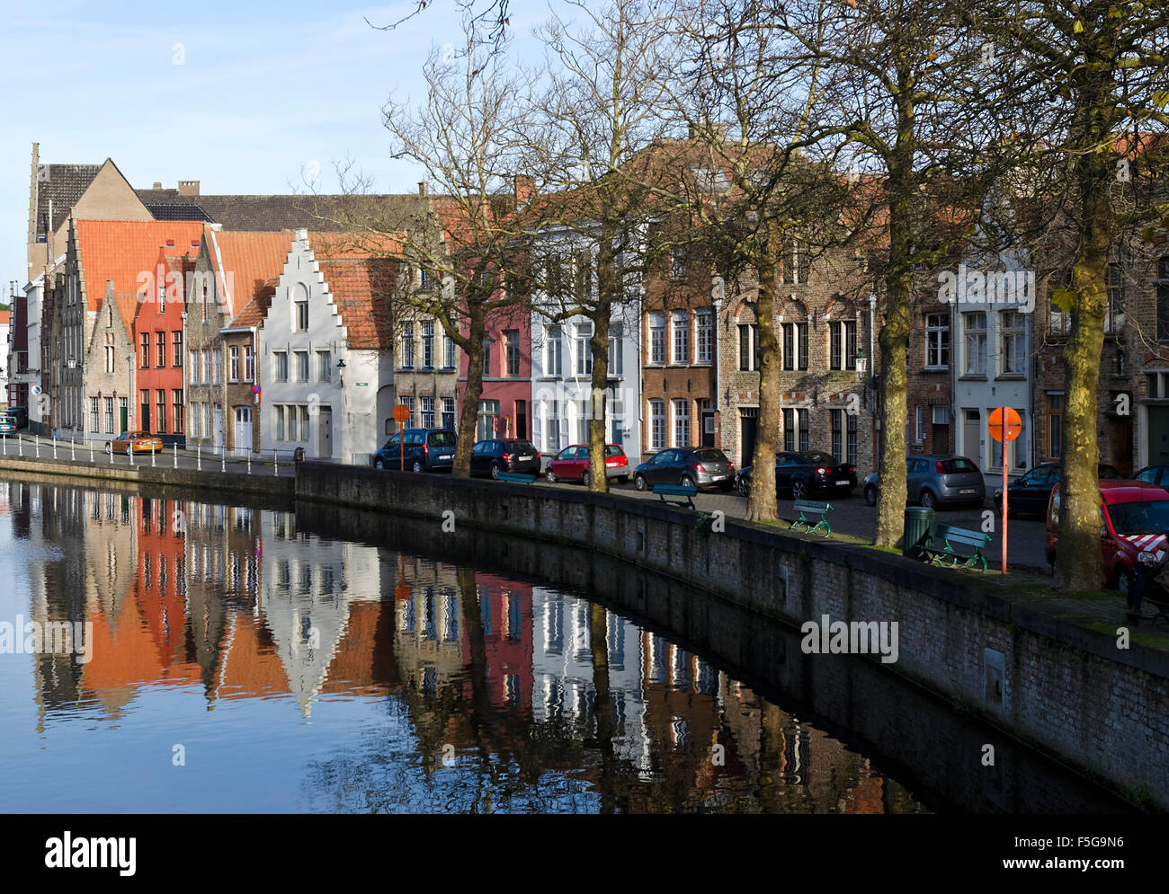 traditional canal side buildings reflected in water Stock Photo - Alamy