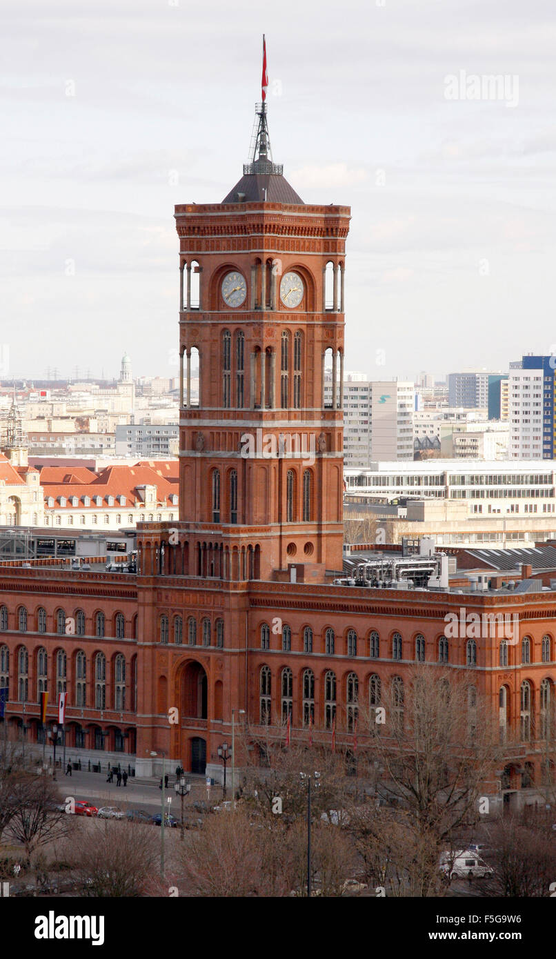 Luftbild rotes rathaus berlin hi-res stock photography and images - Alamy
