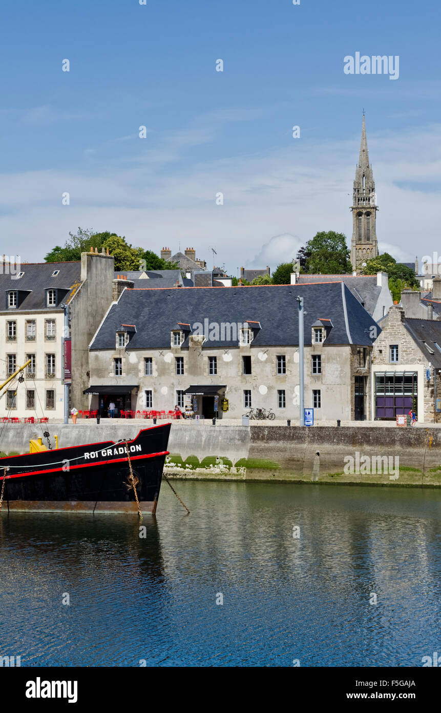 Douarnenez Brittany France old town fishing quay and dock Stock Photo ...