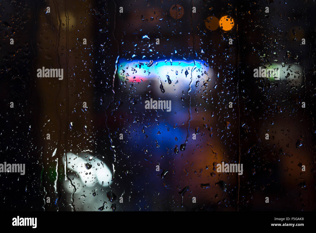 Blue green neon light trail hi-res stock photography and images - Alamy