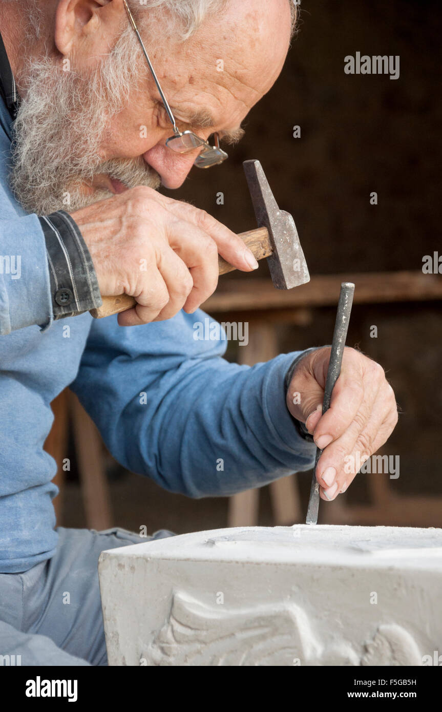 Traditional stonework hi-res stock photography and images - Alamy