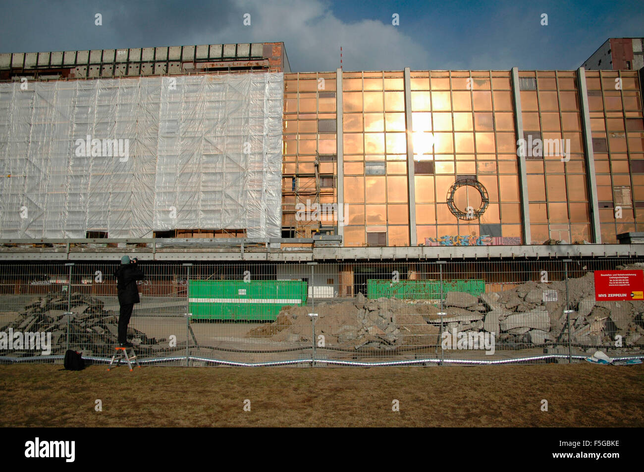 Palast der republik palazzo prozzo hi-res stock photography and images ...