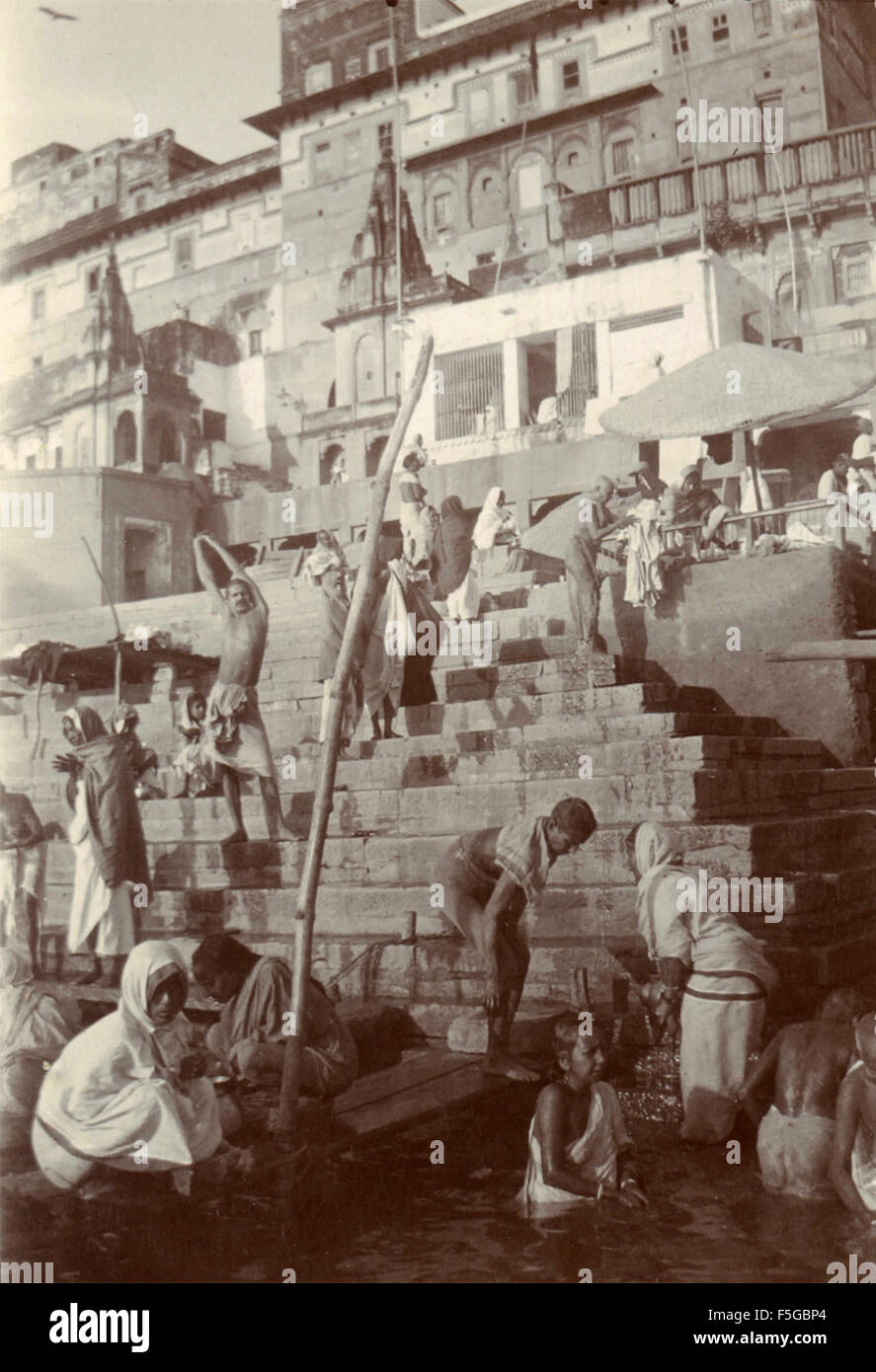 Benares 1900s hi-res stock photography and images - Alamy