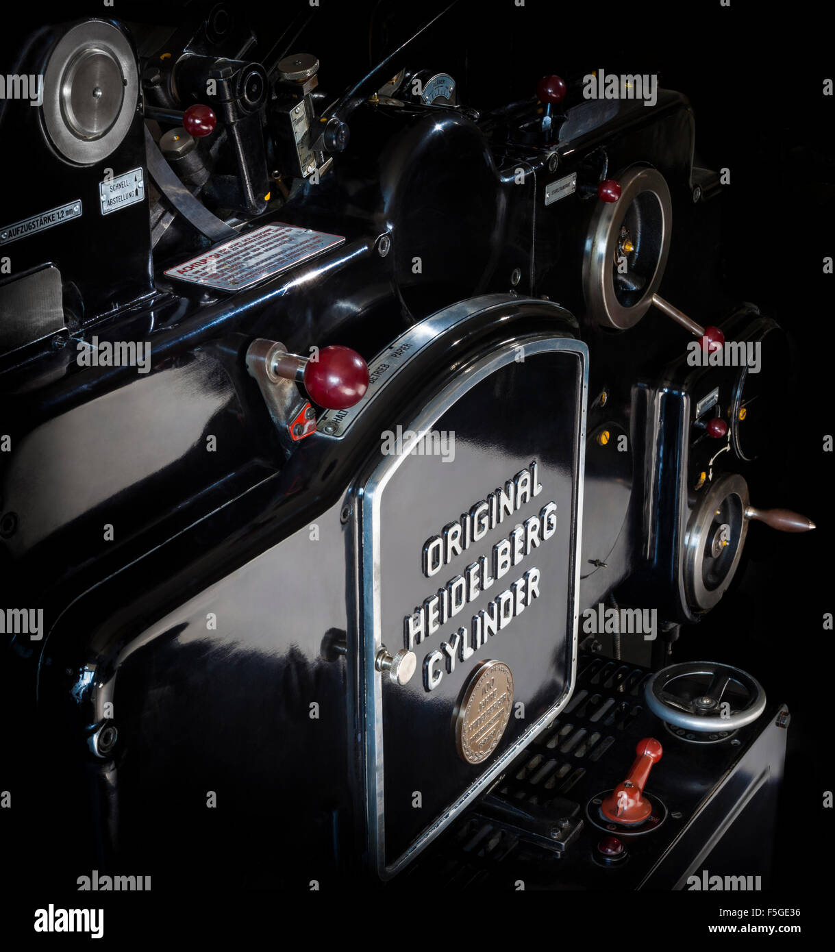 an old printing machine Stock Photo - Alamy