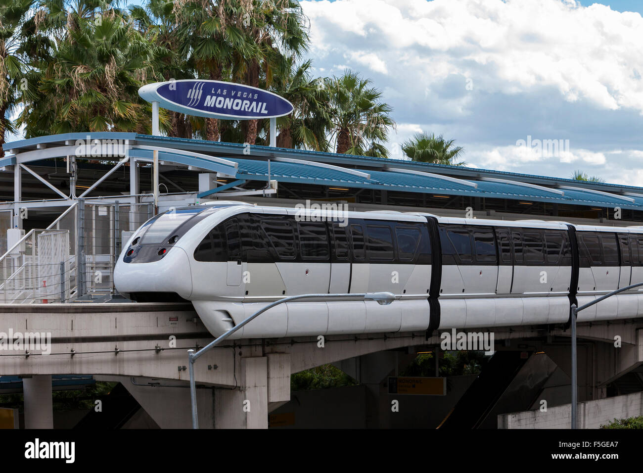 Transport station hi-res stock photography and images - Alamy