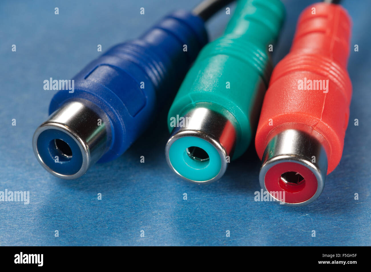 Audio cable with plugs, close up shot Stock Photo - Alamy