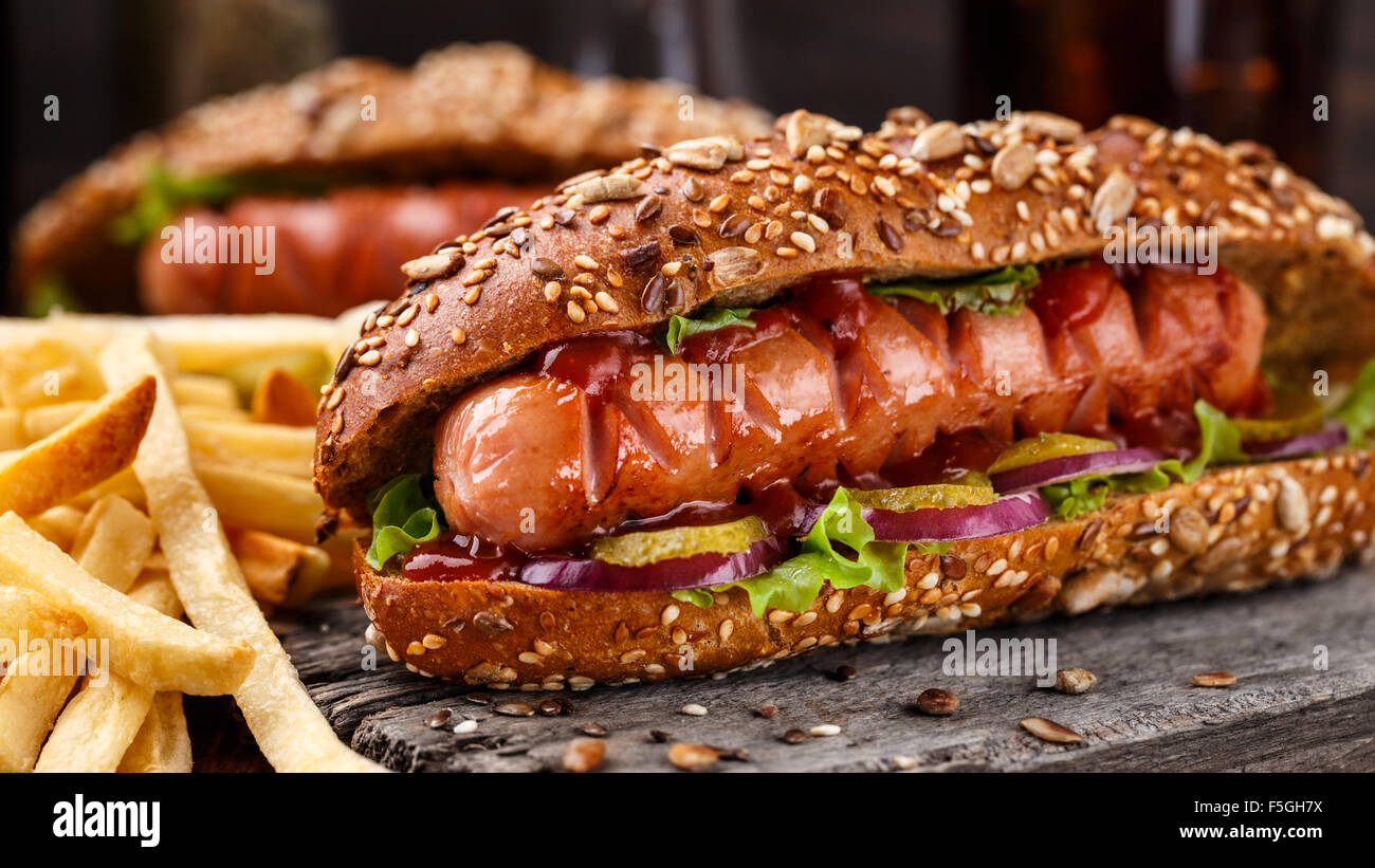 Barbecue grilled hot dog Stock Photo - Alamy