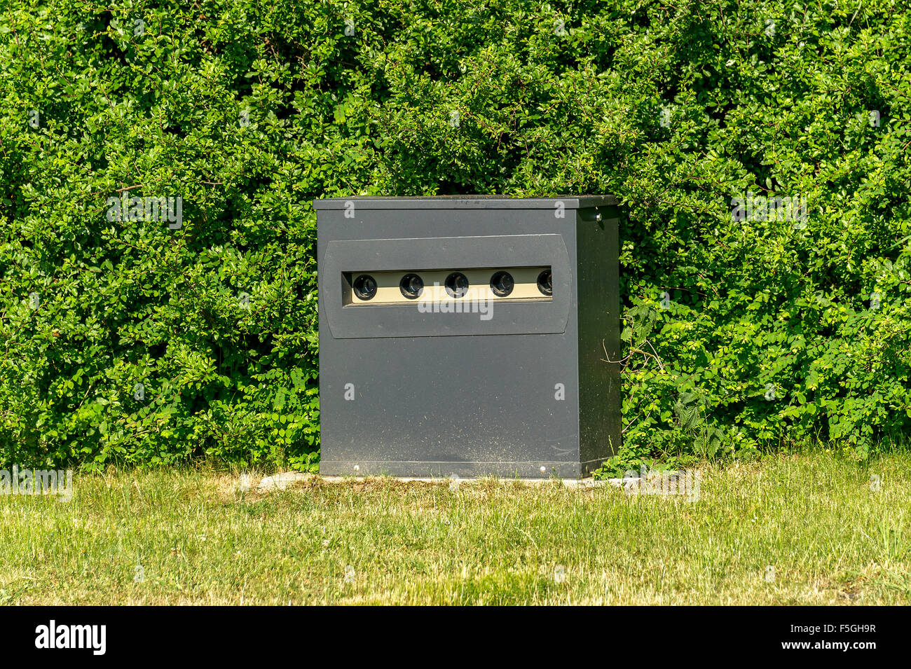 Traffic sensor hi-res stock photography and images - Alamy