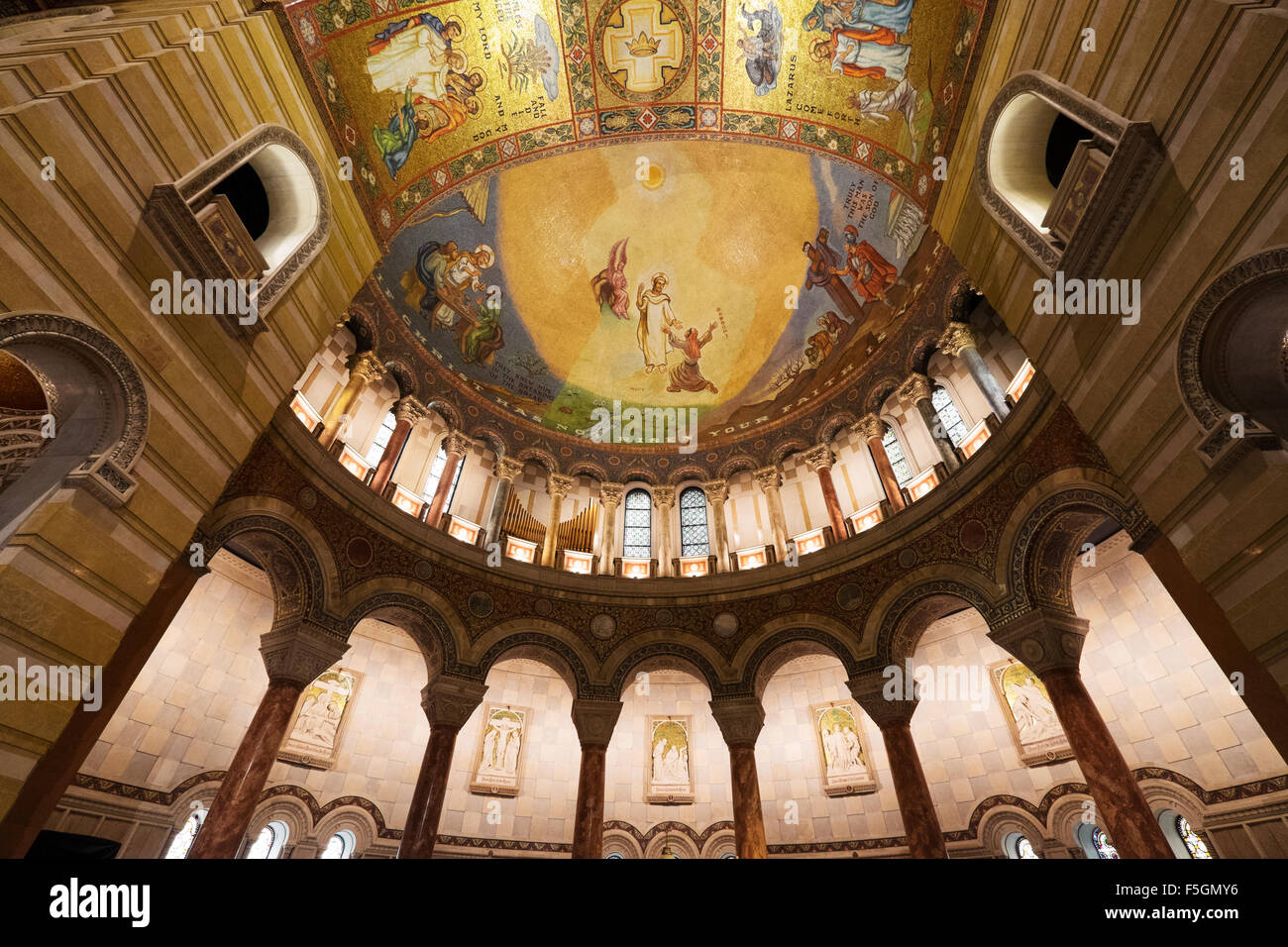 Cathedral Basilica of St. Louis in St. Louis Missouri, USA Stock Photo ...