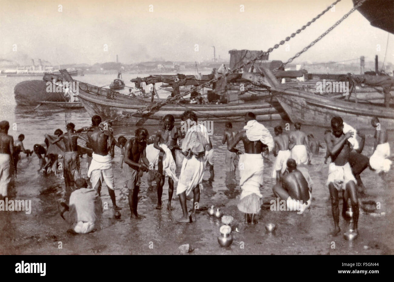 Unloaded hi-res stock photography and images - Alamy