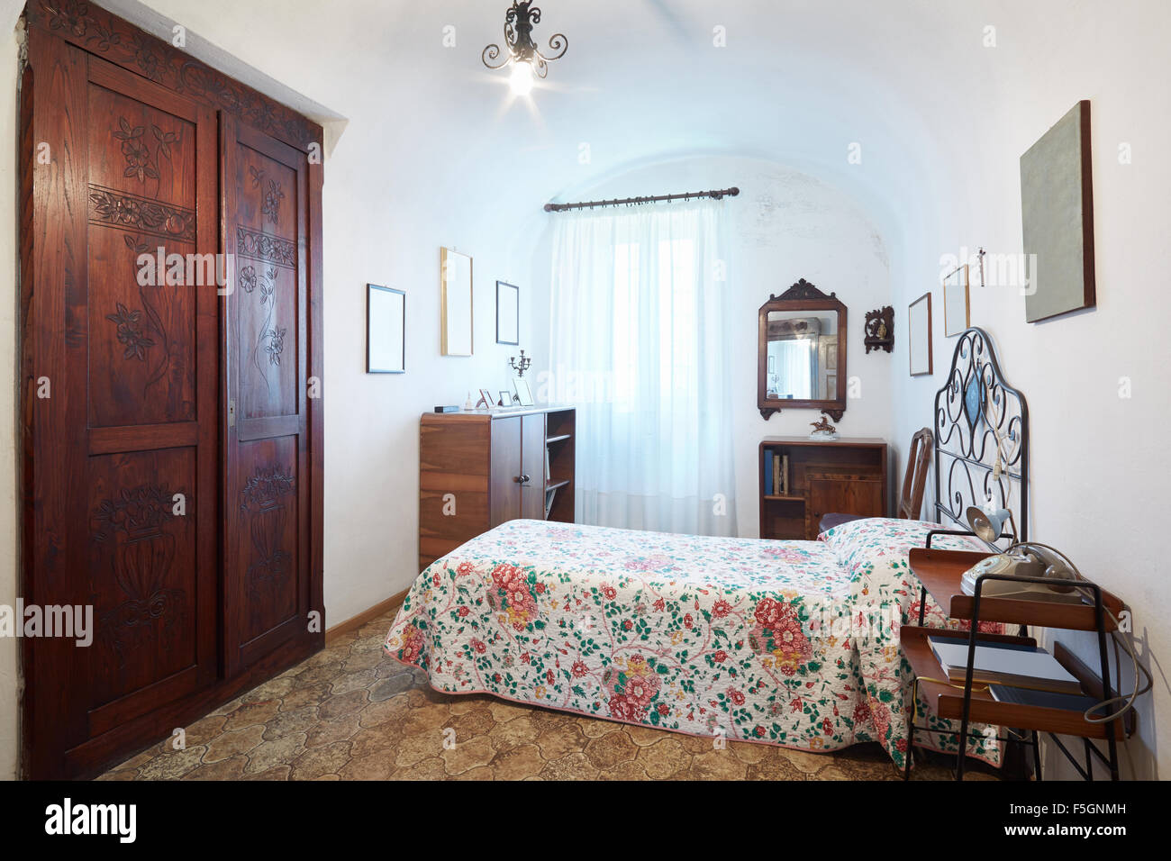 Old, single bedroom in ancient house Stock Photo - Alamy